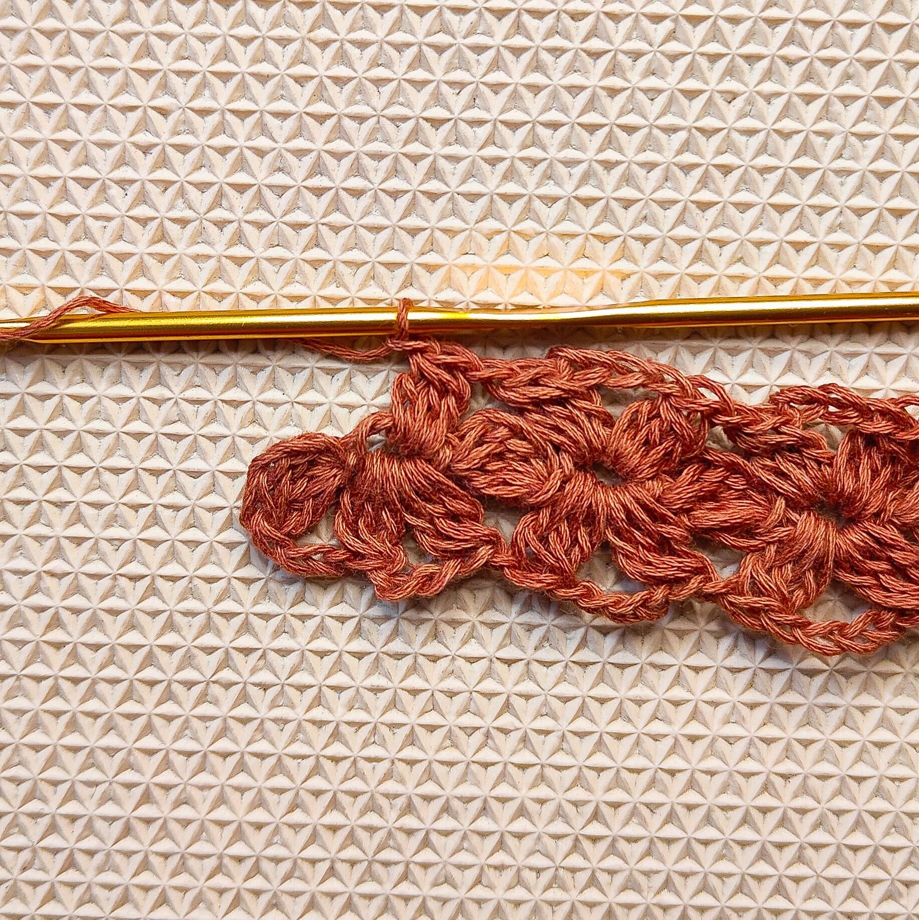 Simple Crochet Floral Lace Motif Pattern : 3 Steps (with Pictures) - Instructables