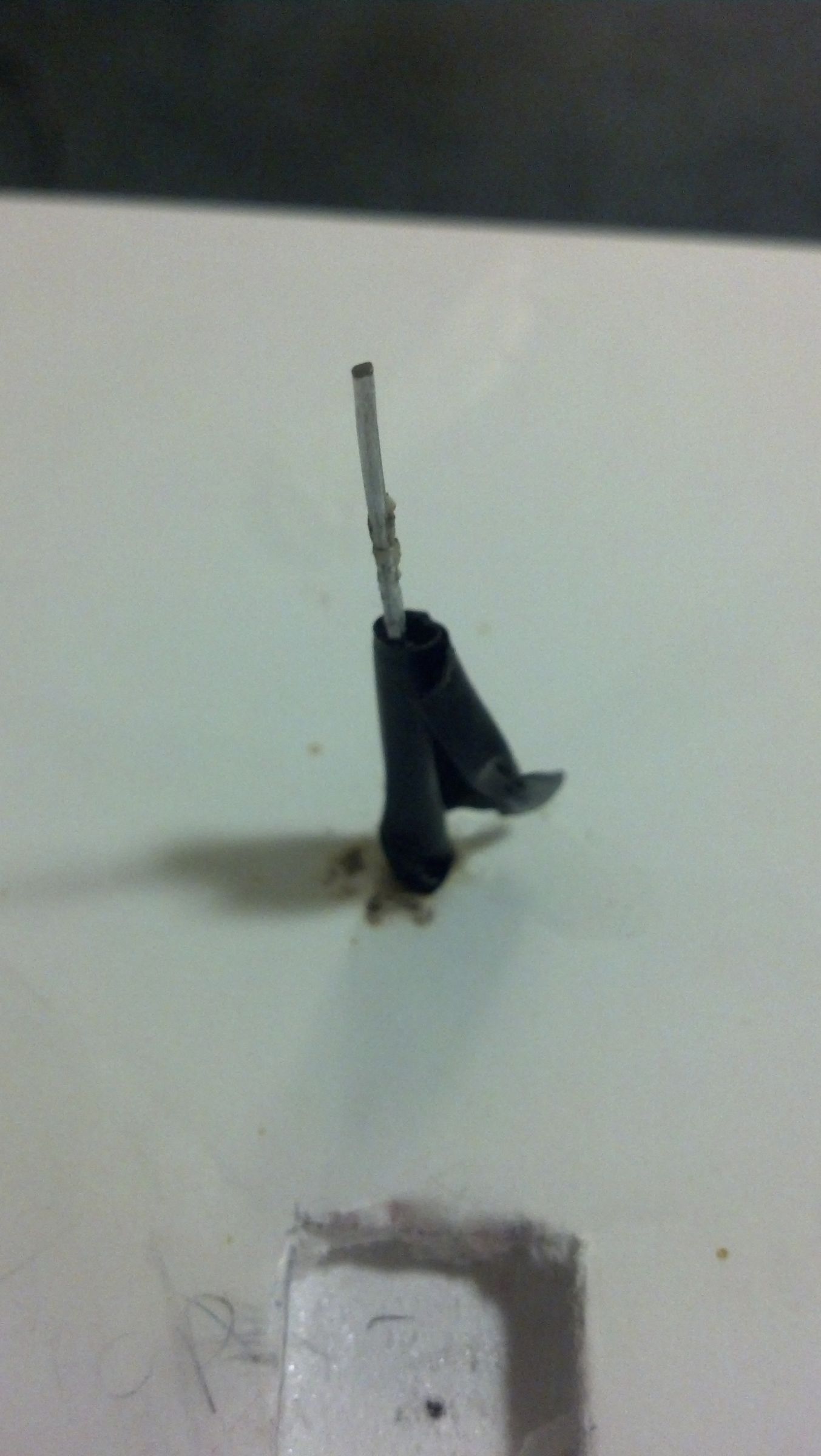 How to Build a Simple Electric Motor : 7 Steps - Instructables
