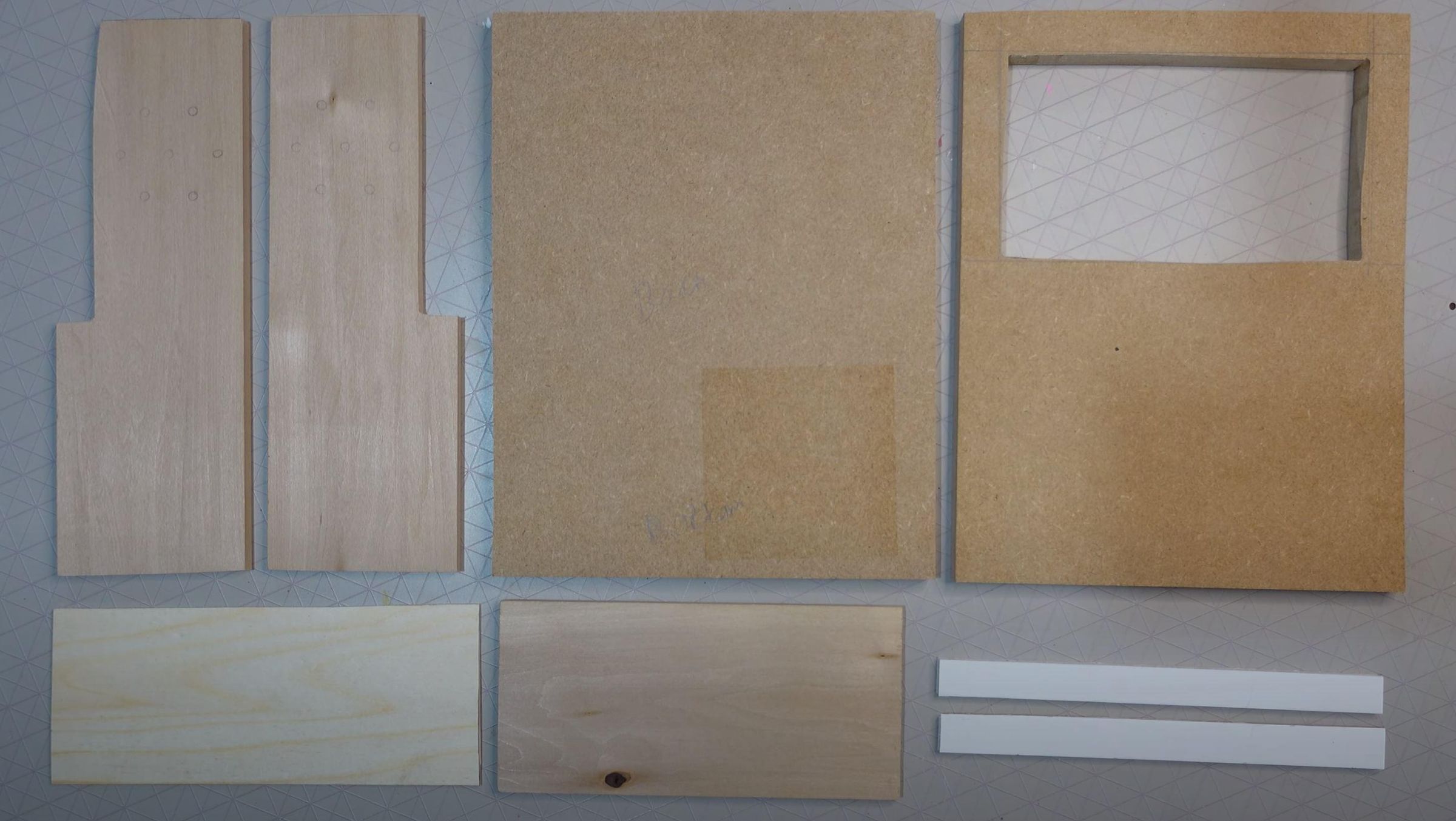 BMO Nintendo Switch Stand DIY - Free Wood Plans : 7 Steps (with ...