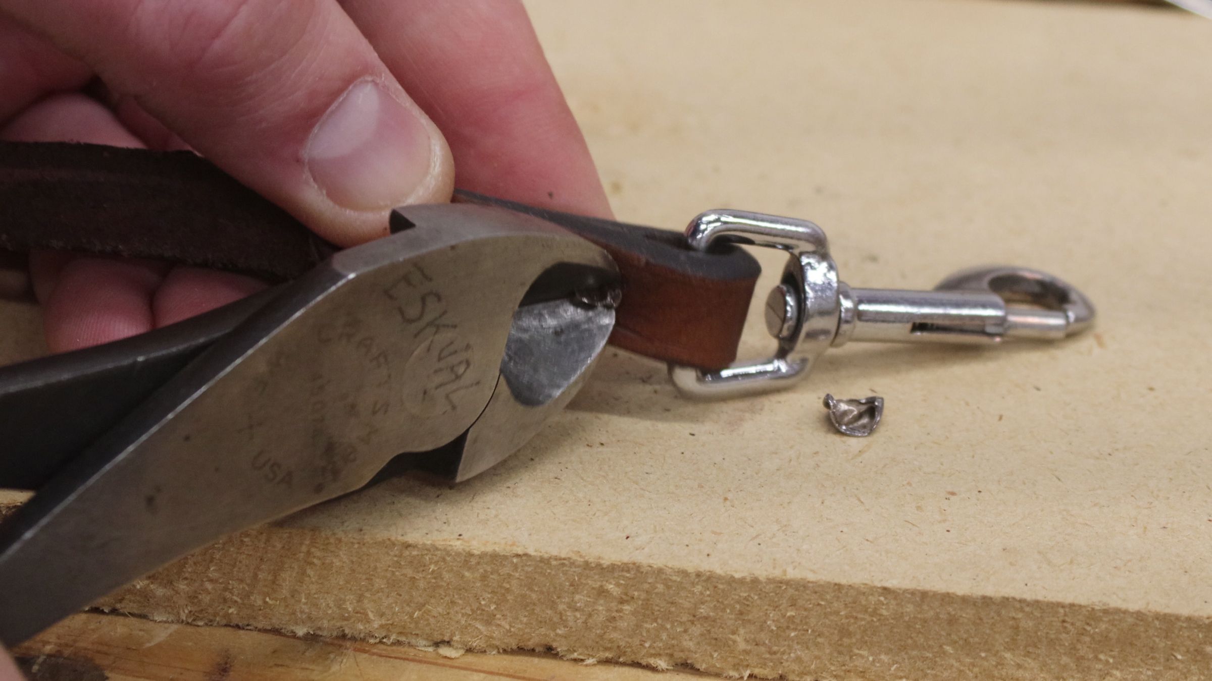 How to Replace the Clasp on a Leather Dog Leash : 4 Steps - Instructables