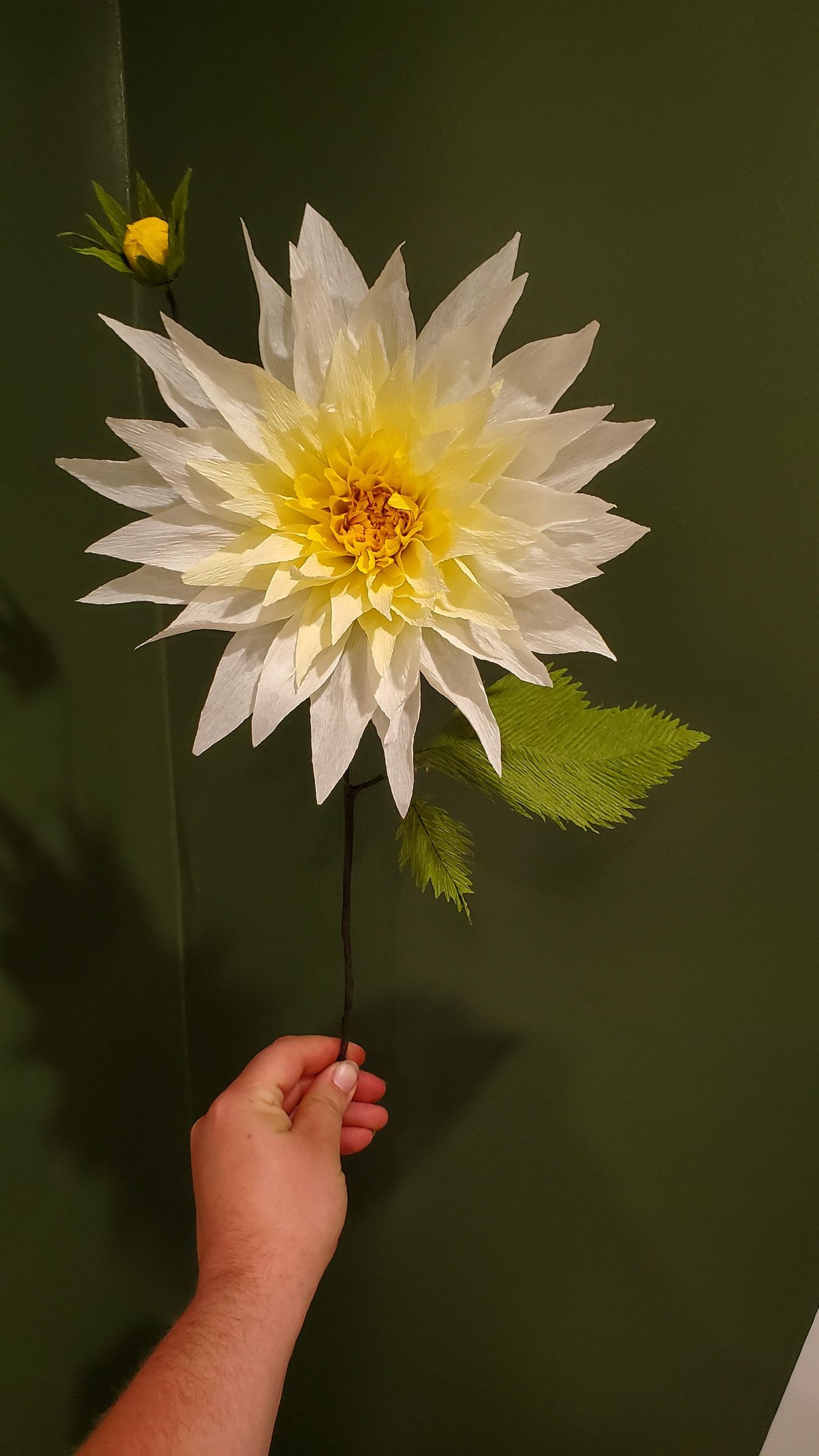 Crepe Paper Dahlia : 18 Steps (with Pictures) - Instructables
