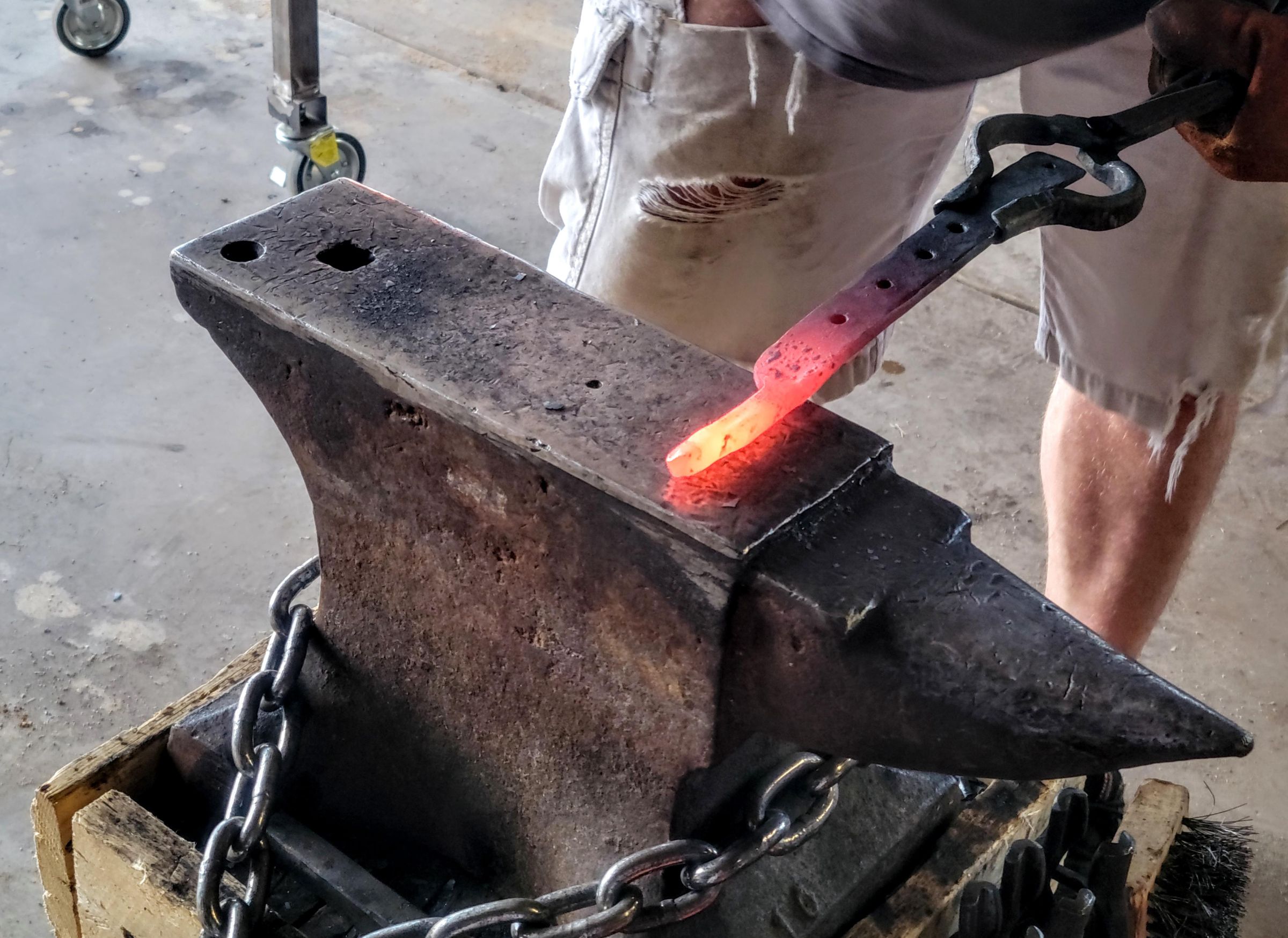 Trammel Hook for Campfire Cooking : 7 Steps (with Pictures) - Instructables