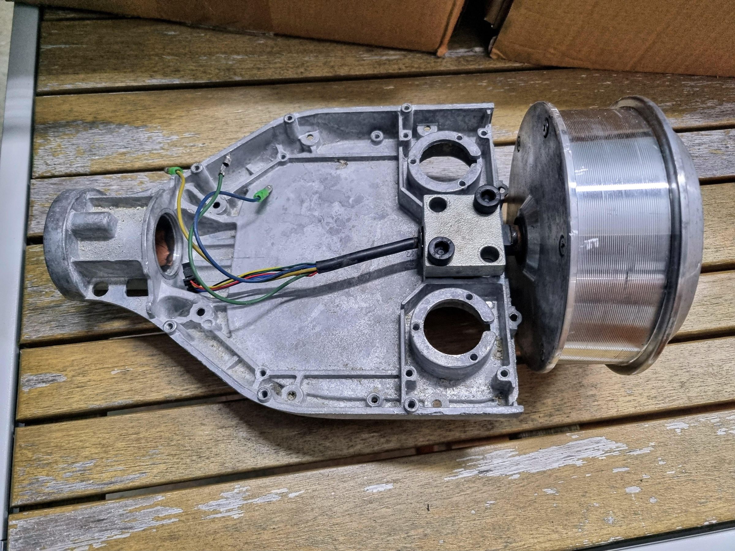 50 Bucks Direct Drive Wheel Base From a Hoverboard : 9 Steps ...