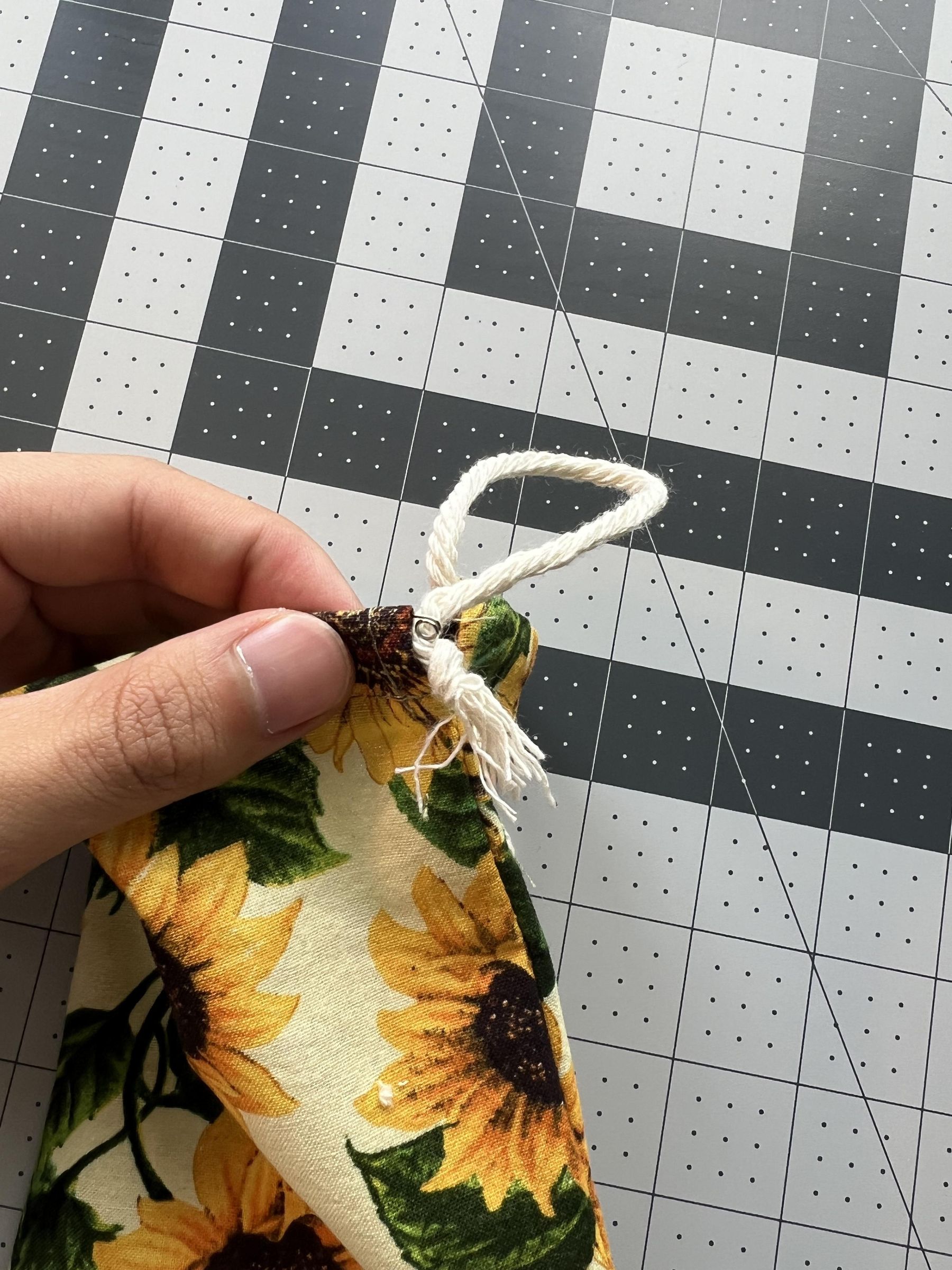 Quick Drawstring Bag : 12 Steps (with Pictures) - Instructables