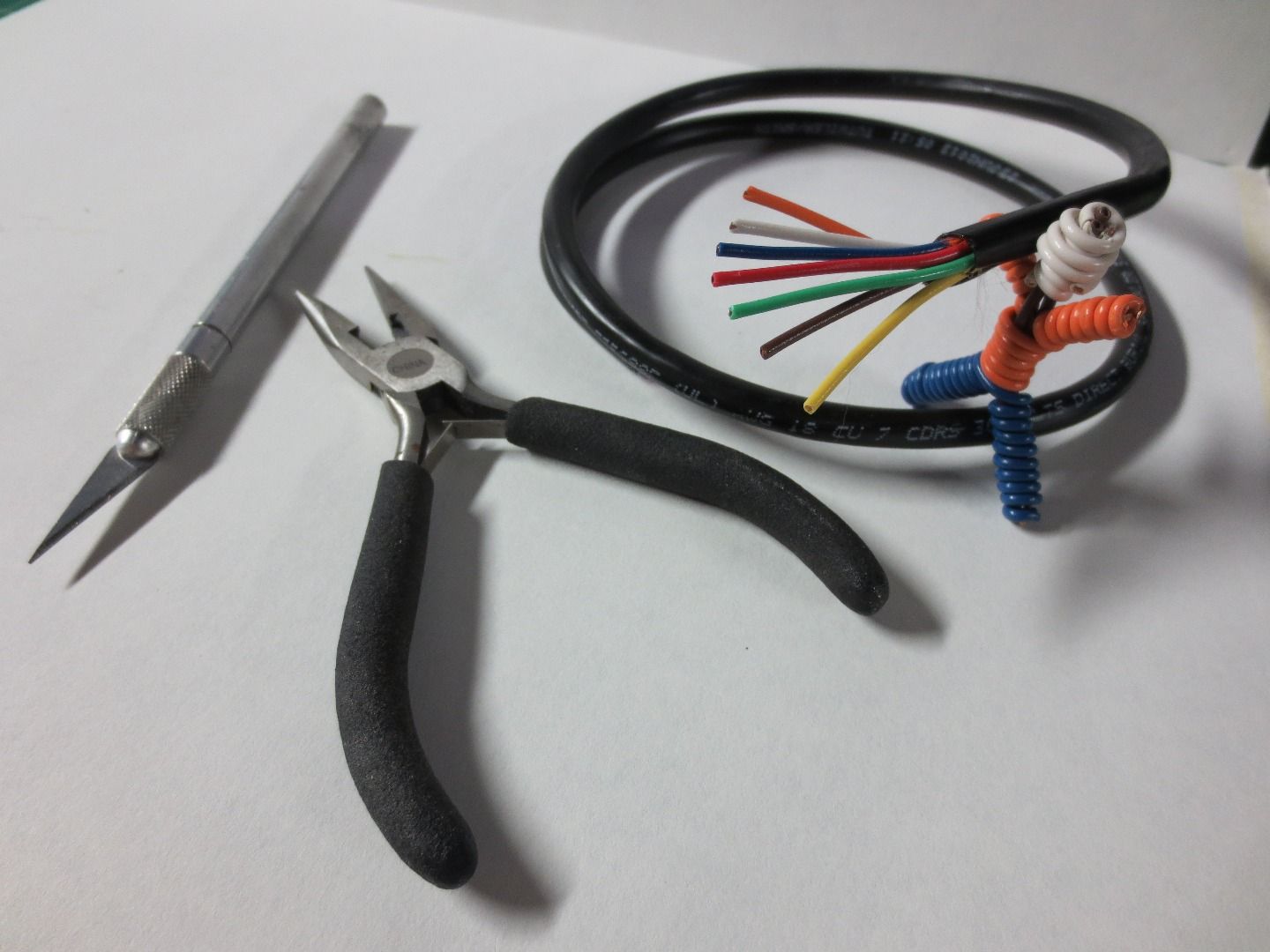How to Make a Poseable Action Figure With 'Sprinkler Wire' : 8 Steps ...