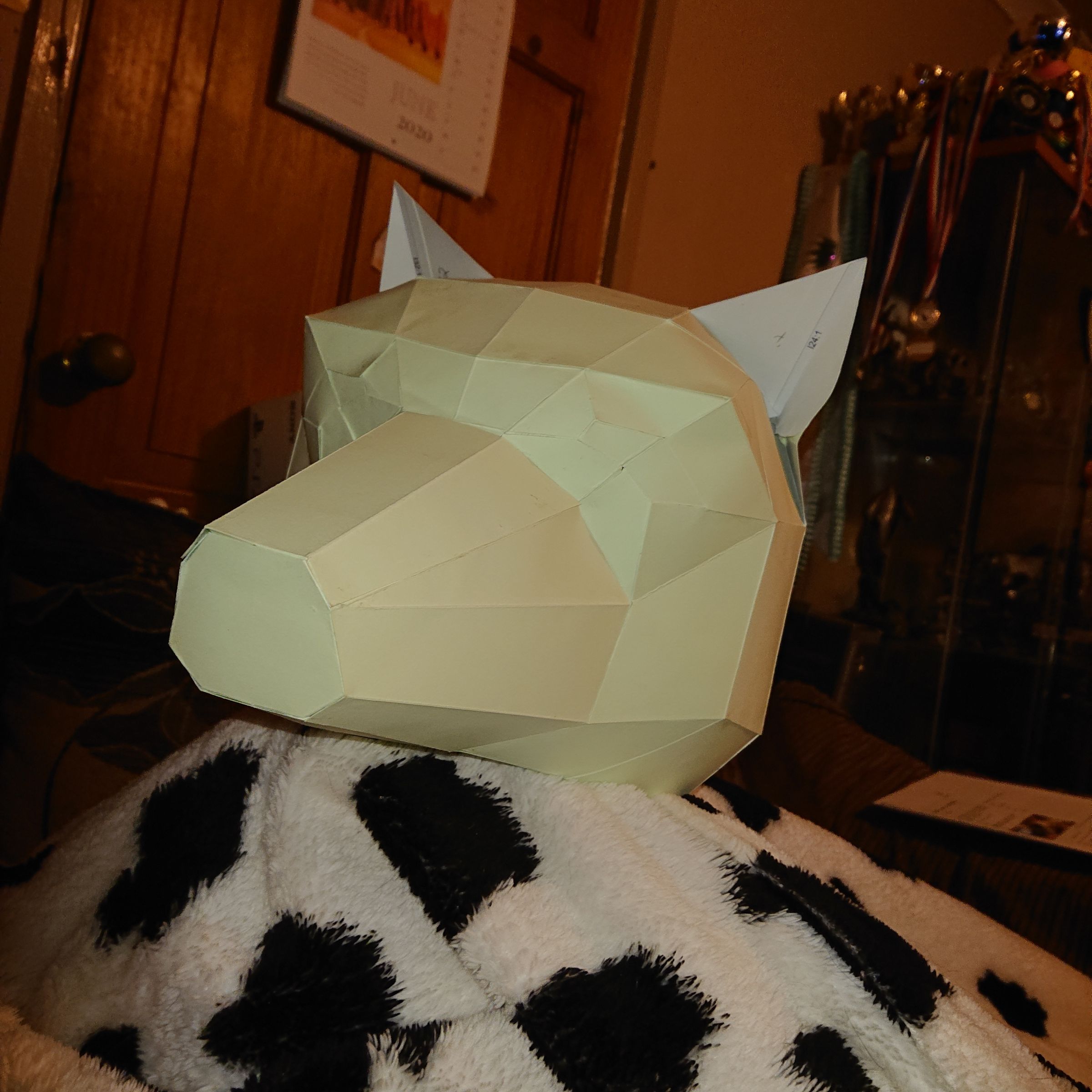 Papercraft Low Poly Wolf Mask : 6 Steps (with Pictures) - Instructables