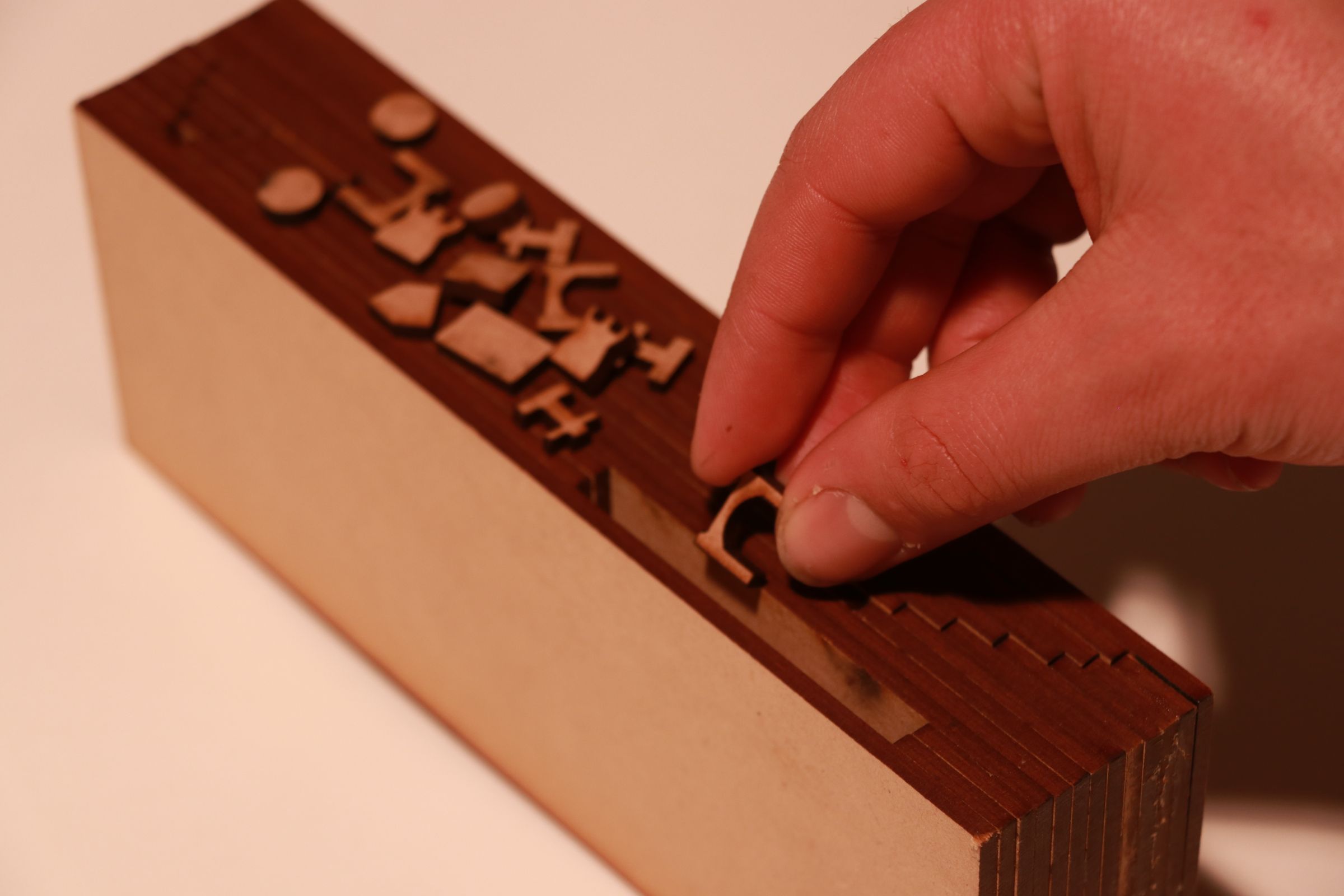 Portable Wooden Board Game System : 8 Steps (with Pictures) - Instructables