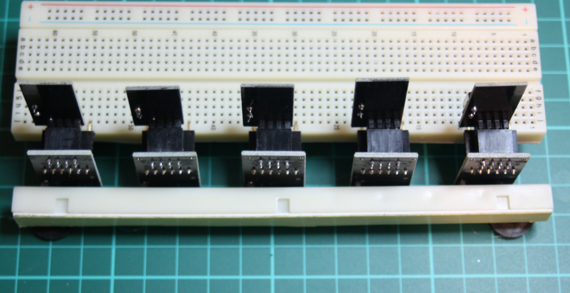 4 Way Traffic Light System Using 5 Arduinos and 5 NRF24L01 Wireless ...