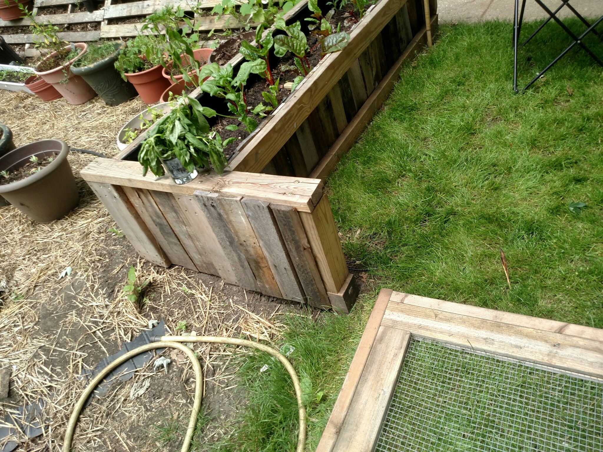 Outdoor Pallet Garden : 10 Steps (with Pictures) - Instructables