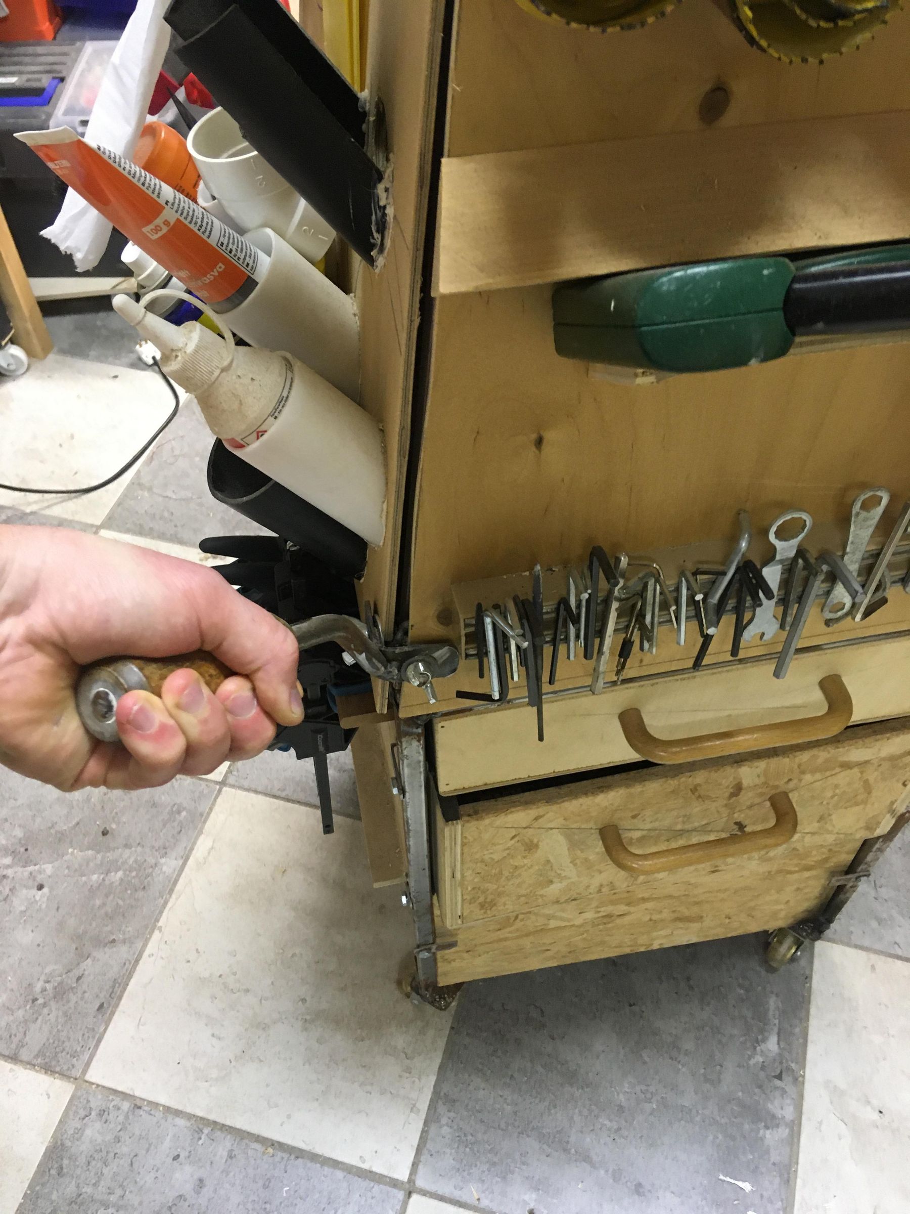 The Tool Tower : 14 Steps (with Pictures) - Instructables