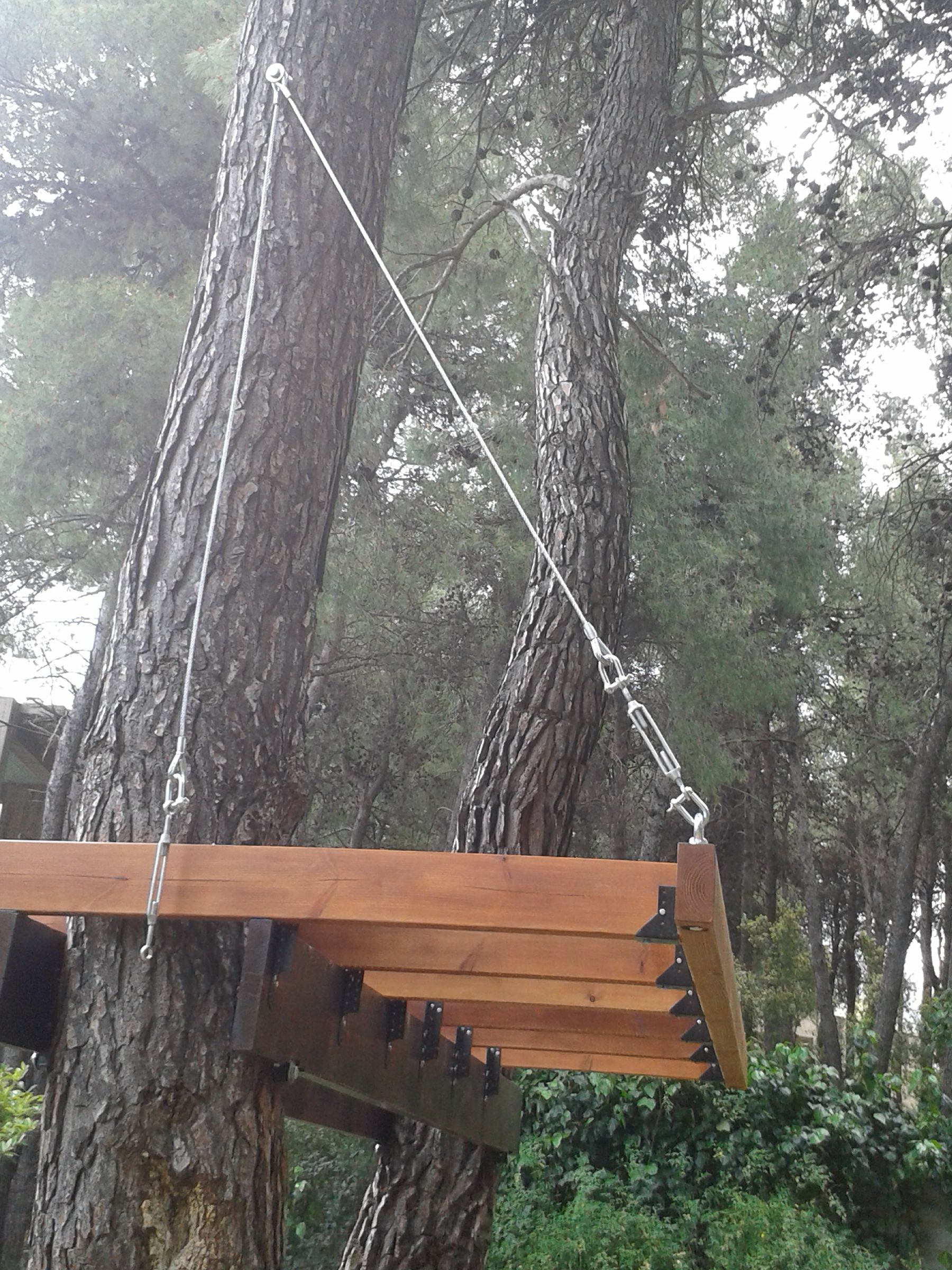 Treehouse on Two Trees : 22 Steps (with Pictures) - Instructables