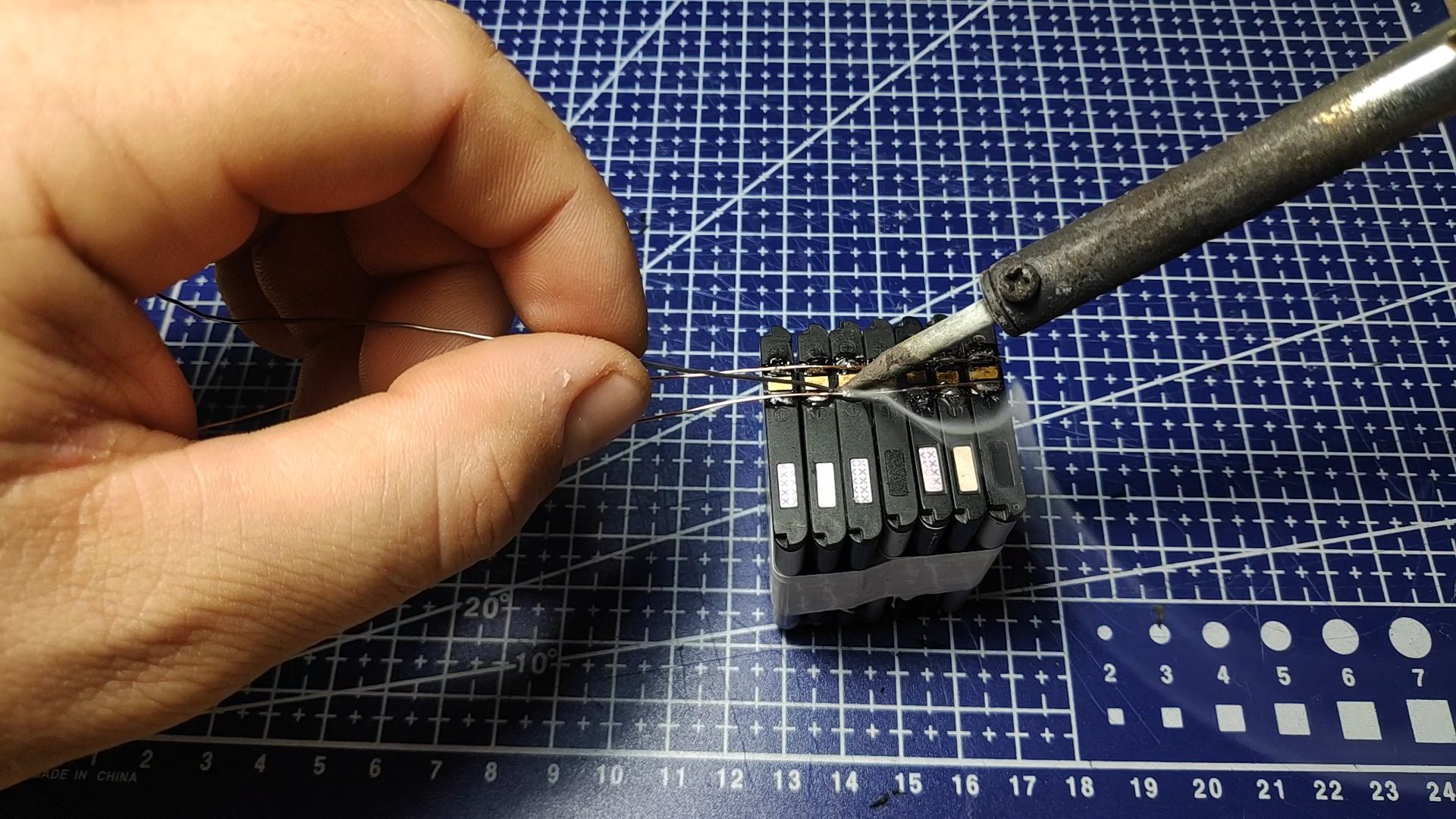 DIY Mobile Phone Battery Power Bank : 5 Steps - Instructables