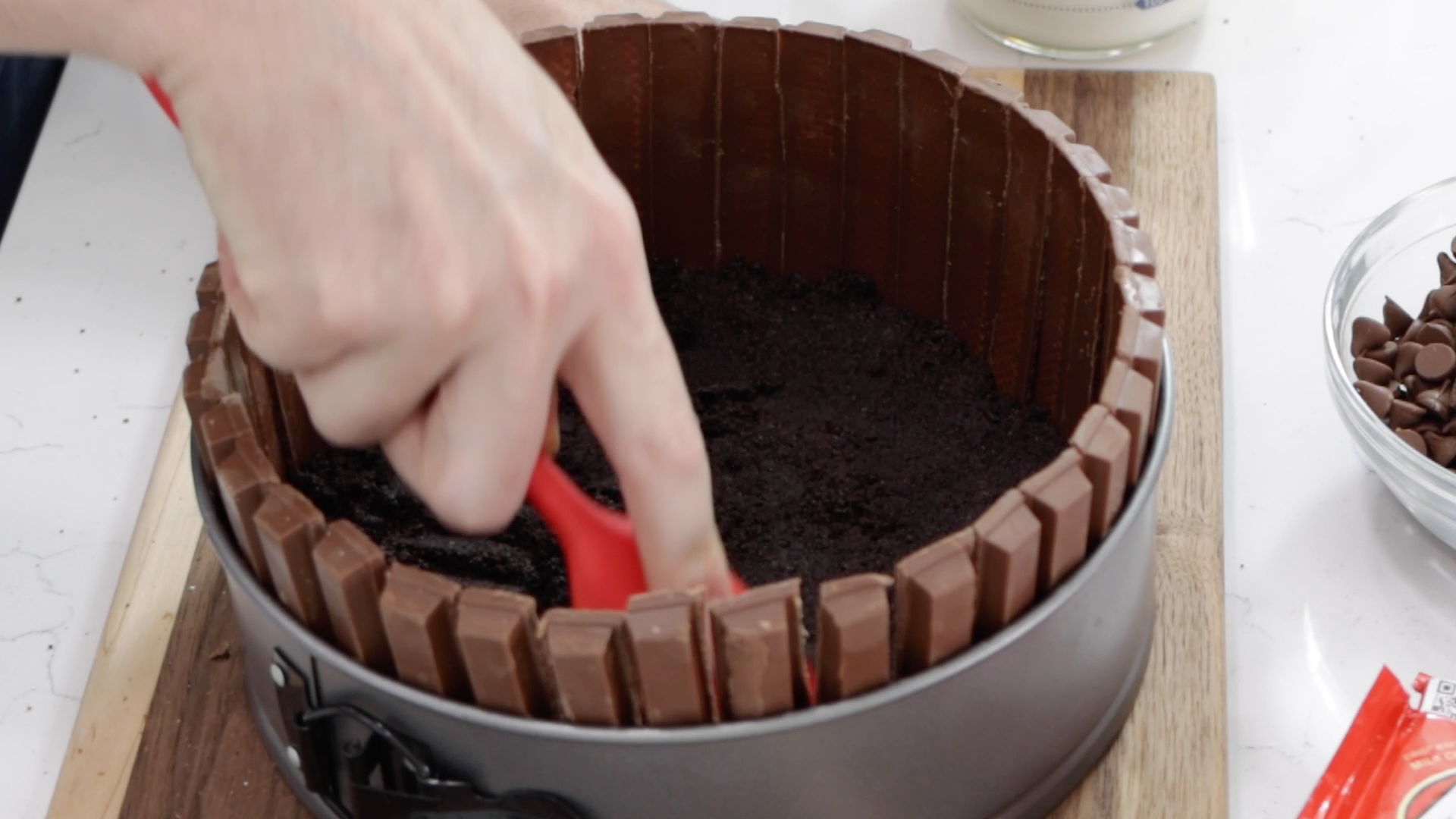 No-Bake Chocolate Cheesecake With Kit Kats : 13 Steps (with Pictures ...