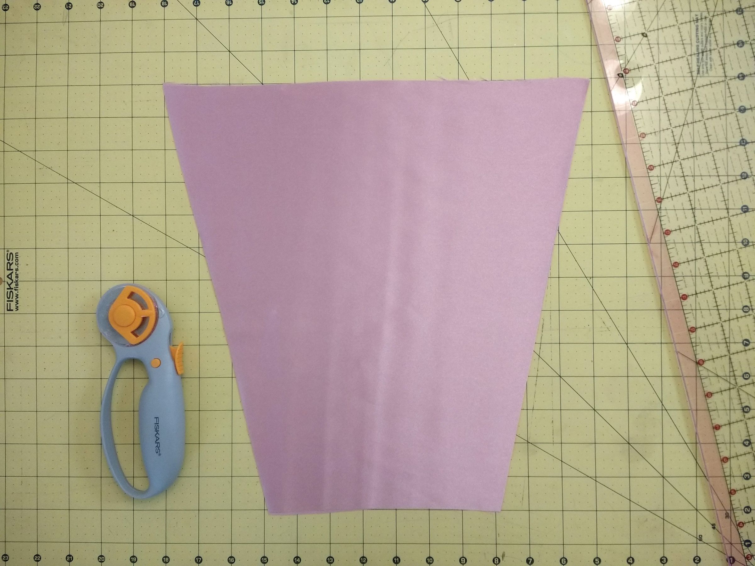 Adding a Corset Back to Make a Dress Bigger : 6 Steps - Instructables