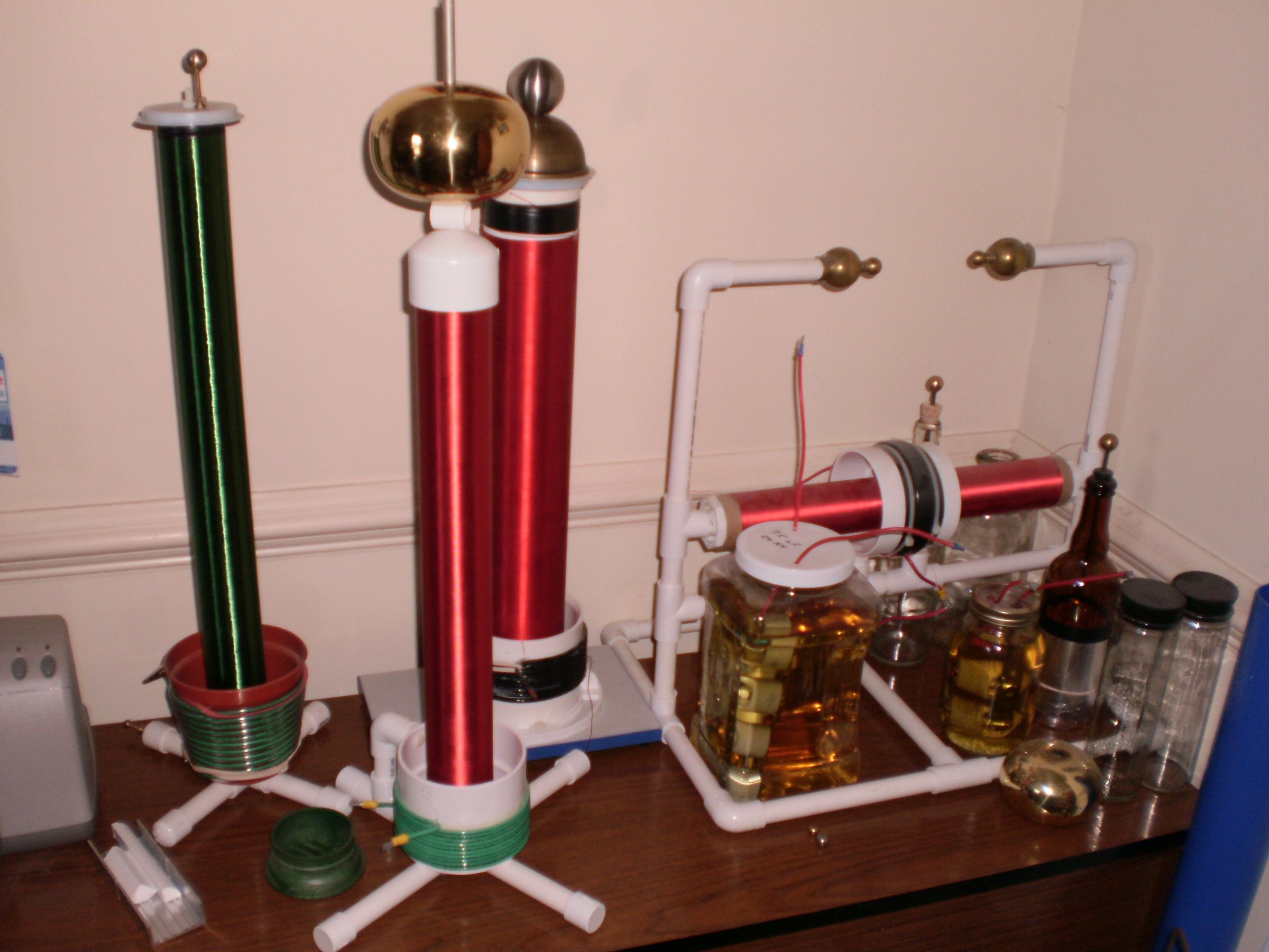 Tesla's Candlestick: Wireless Electricity : 9 Steps (with Pictures ...