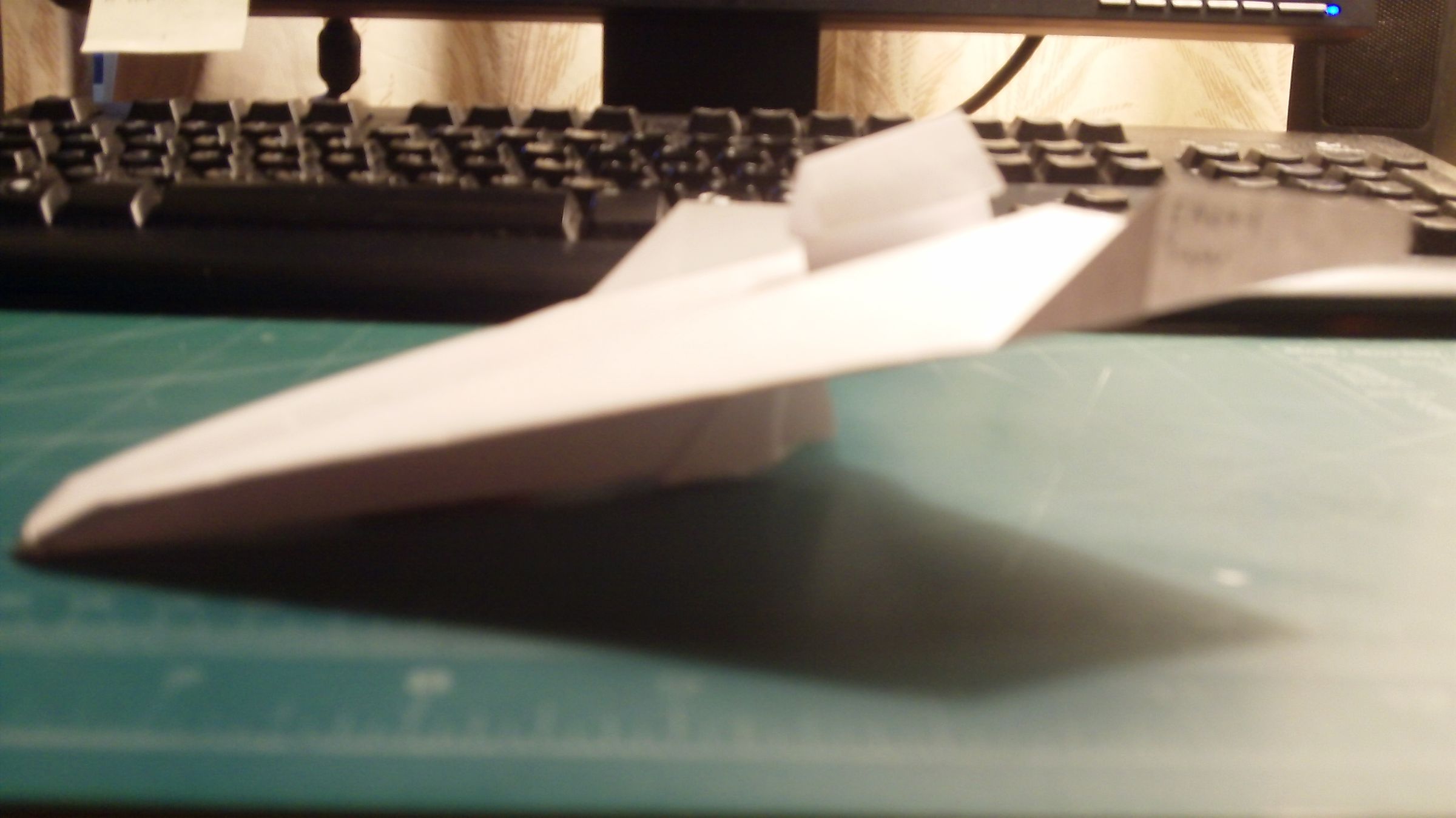 How to Make the Rapier Paper Airplane : 8 Steps - Instructables