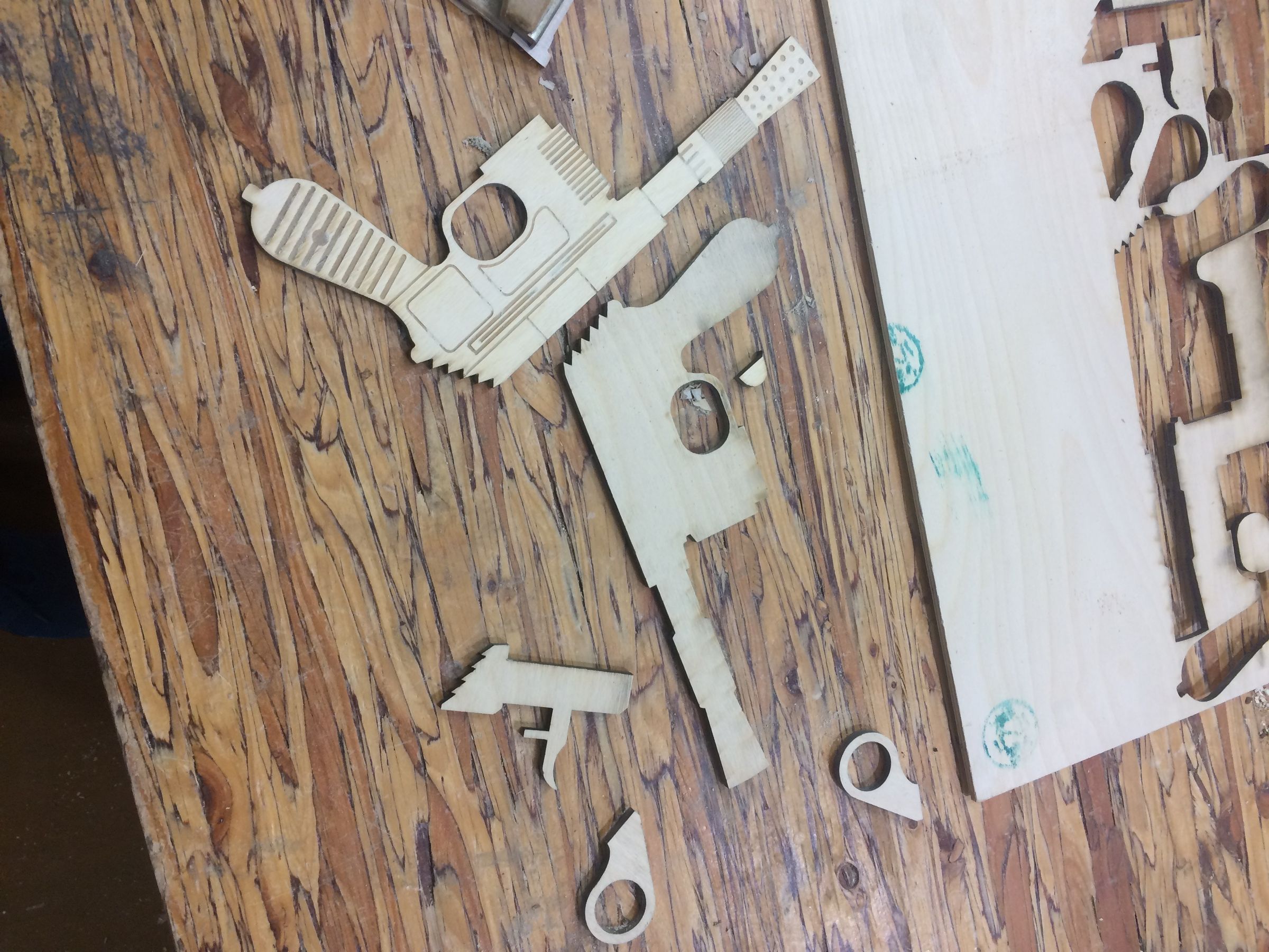 HAN SOLO Elastic Blaster (SemiAutomatic, 5 Bands!) : 8 Steps (with ...