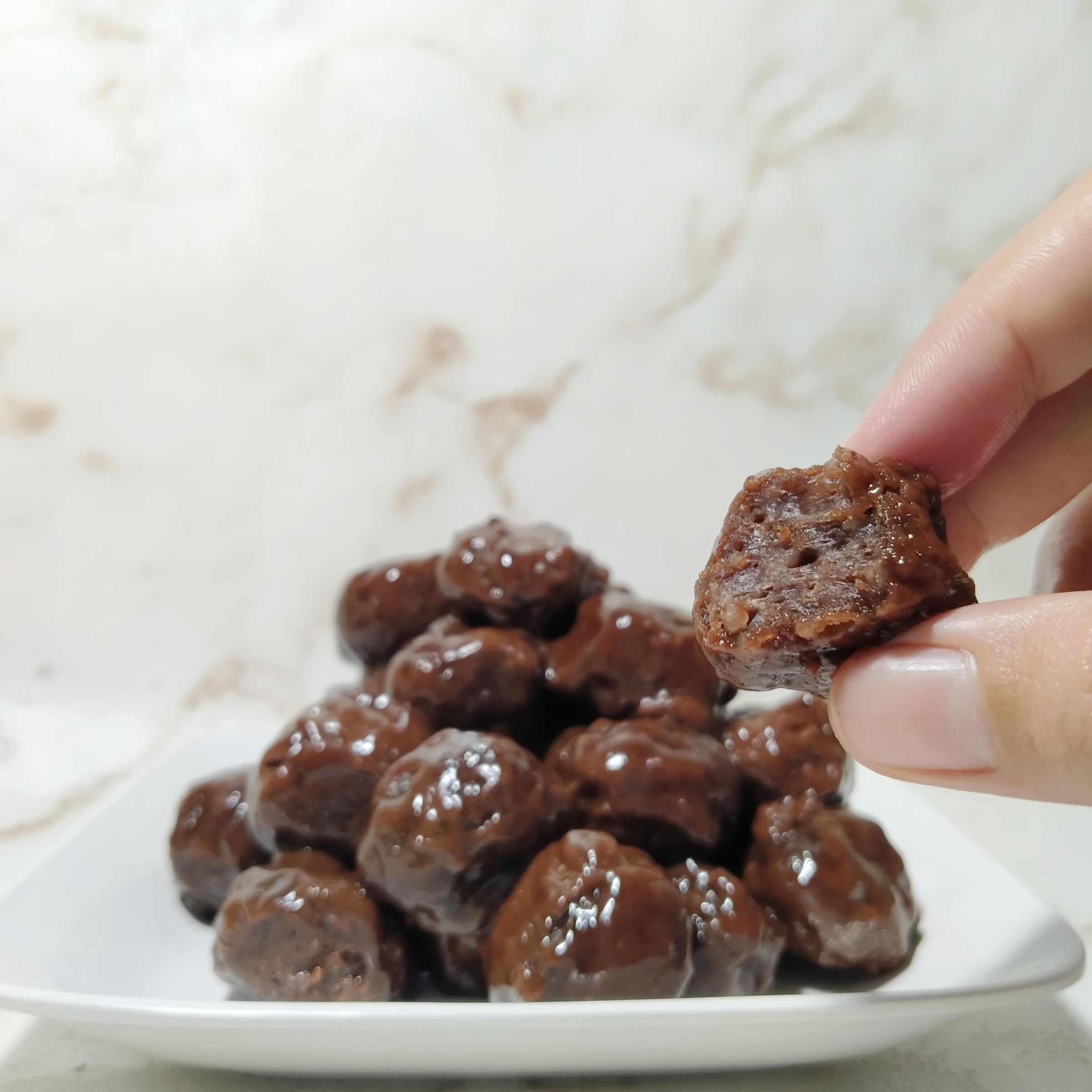 Chewy Chocolatte Ball : 4 Steps - Instructables
