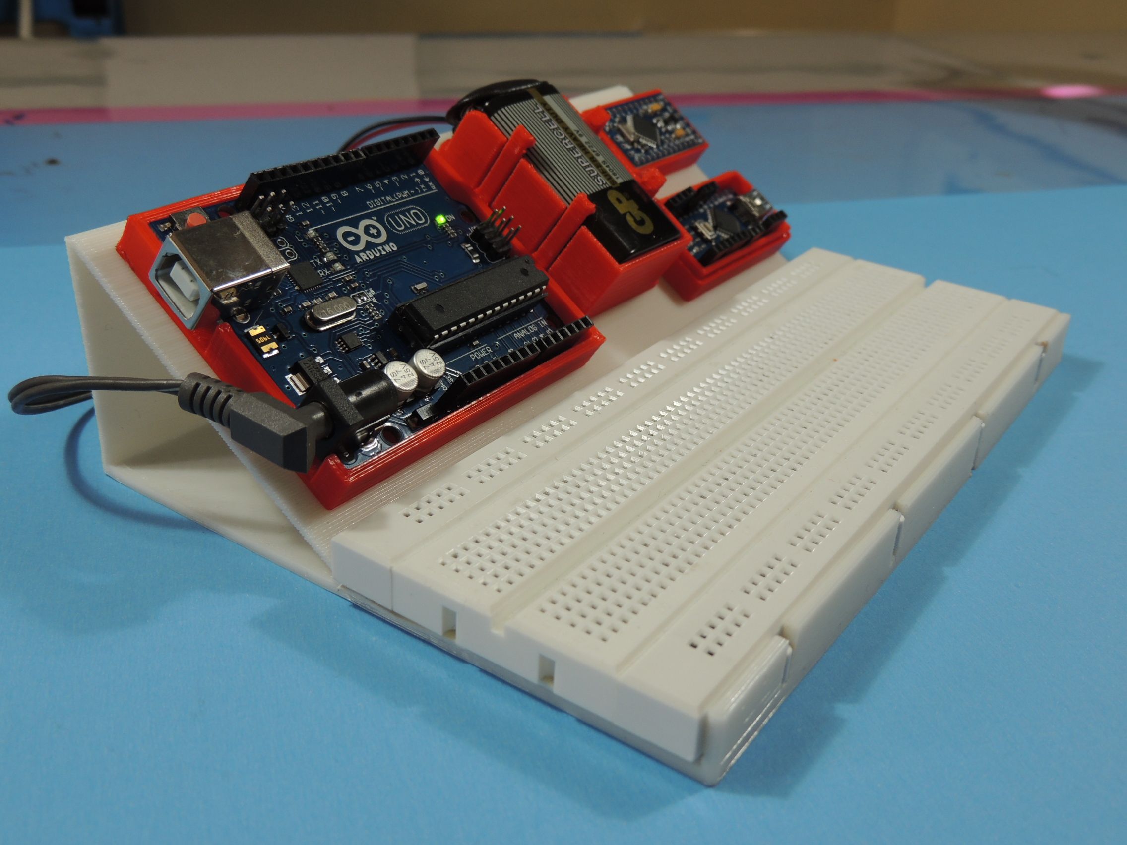 BOARDUINO – ARDUINO ALL IN ONE BREADBOARD STAND : 6 Steps - Instructables