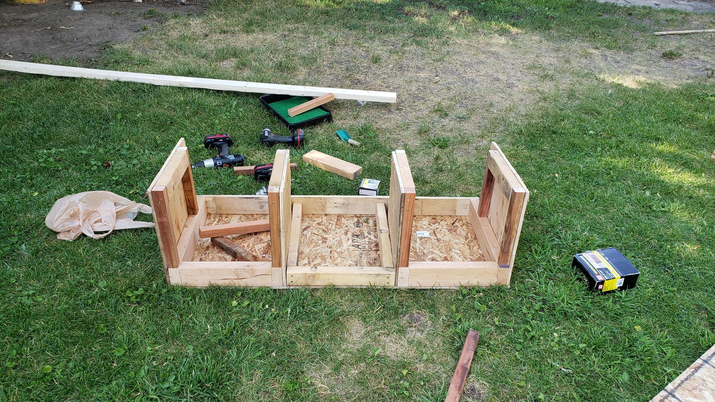 Easy Egg Collecting Exterior Nesting Box : 5 Steps (with Pictures ...