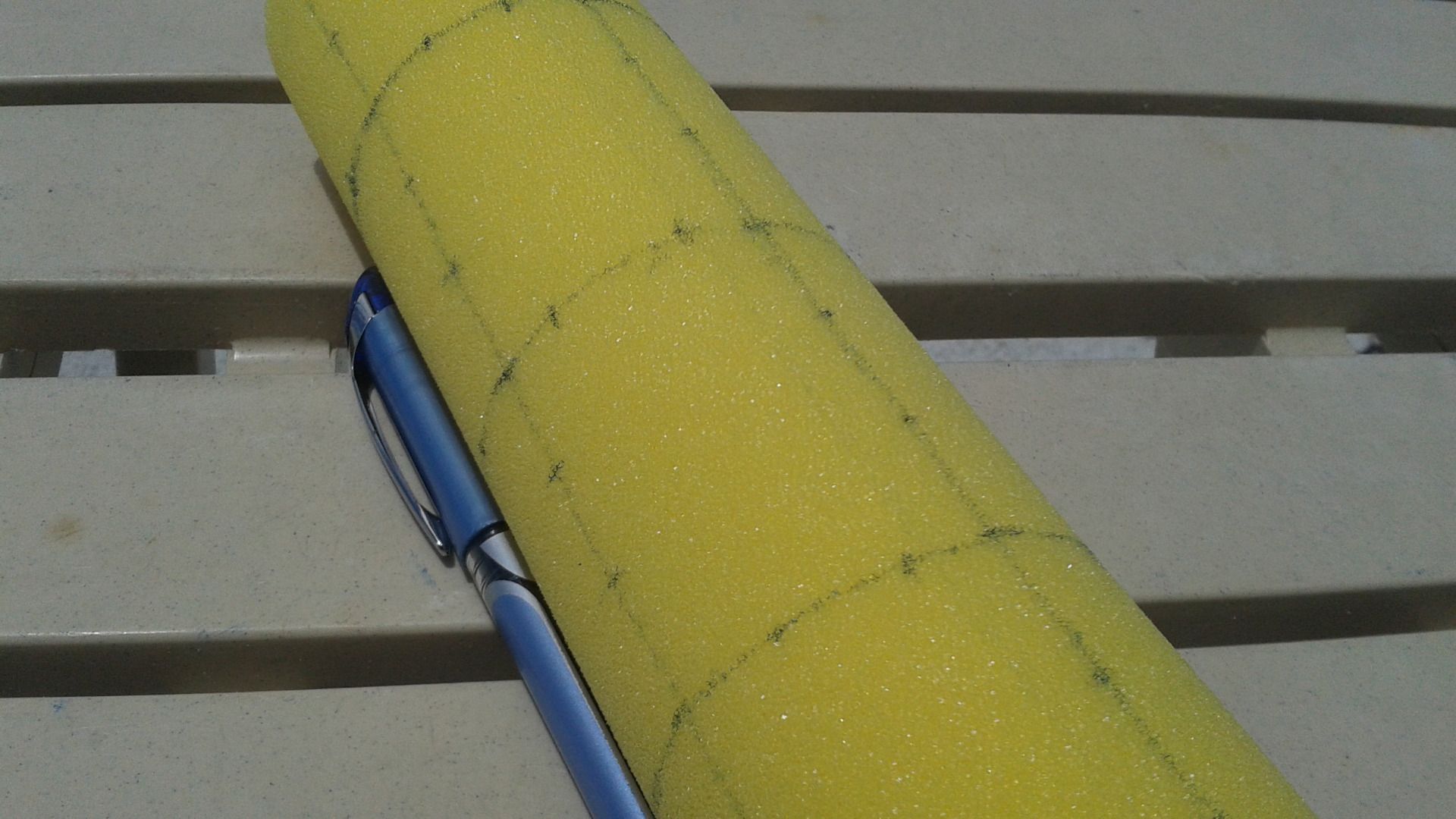 Making Custom Patterns and Textures With Foam Rollers : 4 Steps (with ...