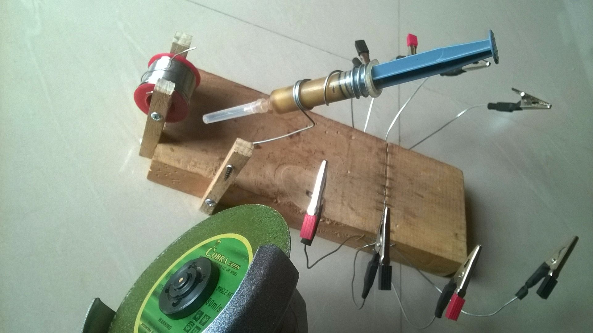 EXTRA HANDS FOR SOLDERING - OCTOPUS : 15 Steps (with Pictures ...