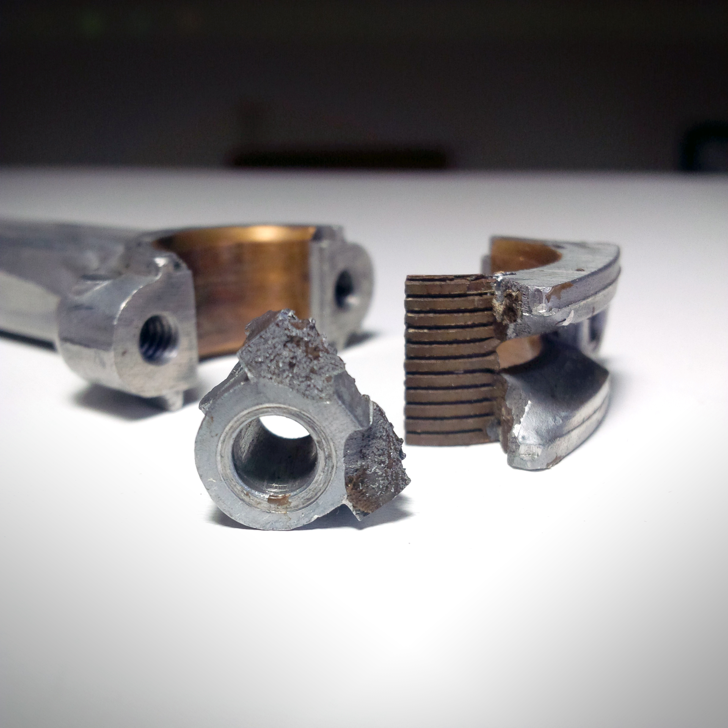 Small Engine Lamp : 7 Steps (with Pictures) - Instructables