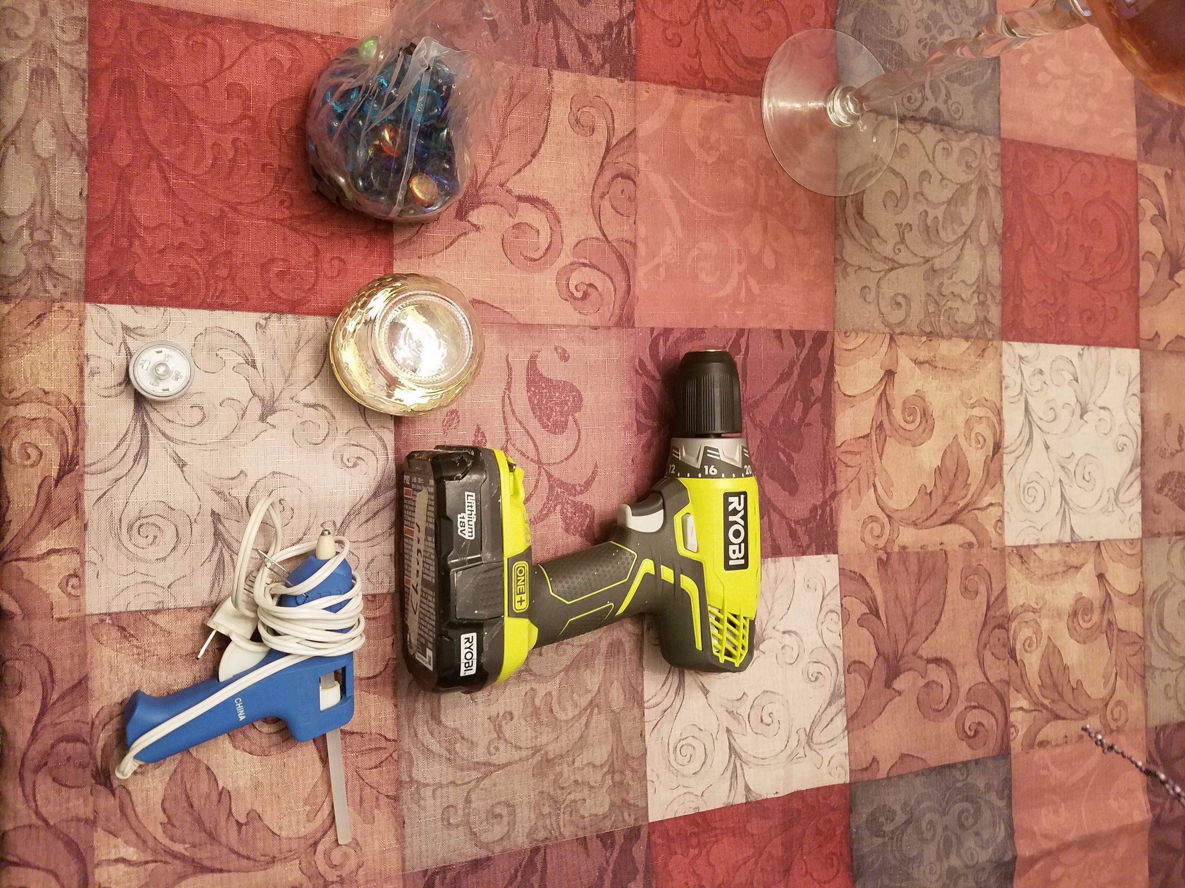 Easy LED Light : 3 Steps - Instructables