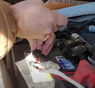 Motorhome Battery Trickle Charger Install Save Your Battery Boat Car ...