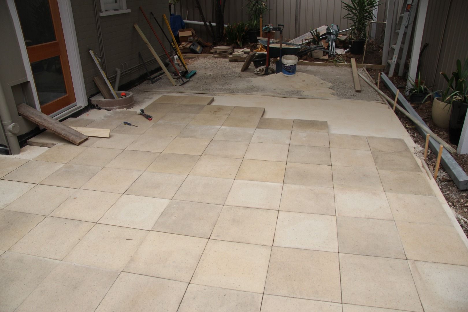 How to Lay Pavers : 10 Steps (with Pictures) - Instructables