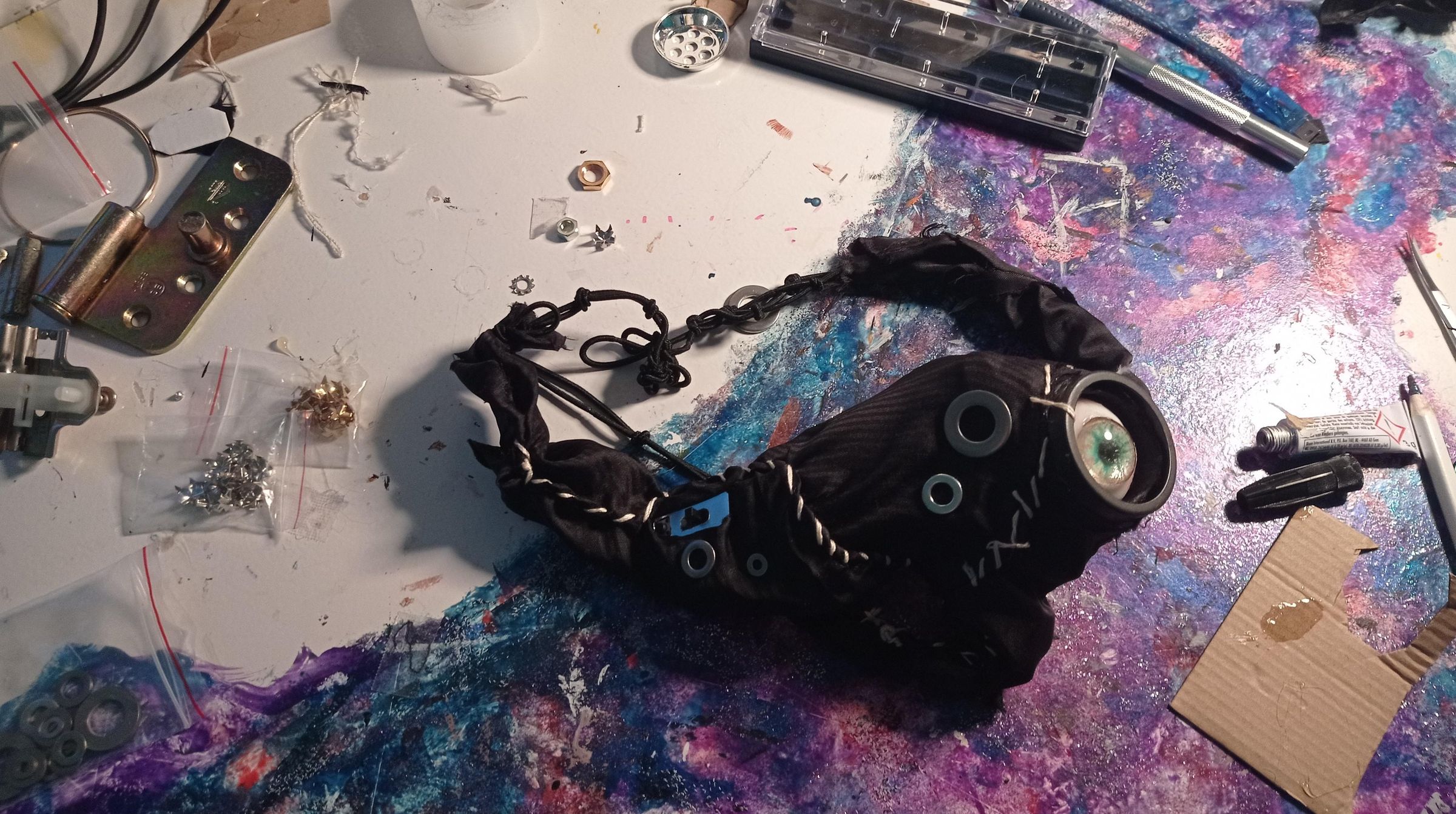 Bewegende Oogbal Ooglap : 8 Steps (with Pictures) - Instructables