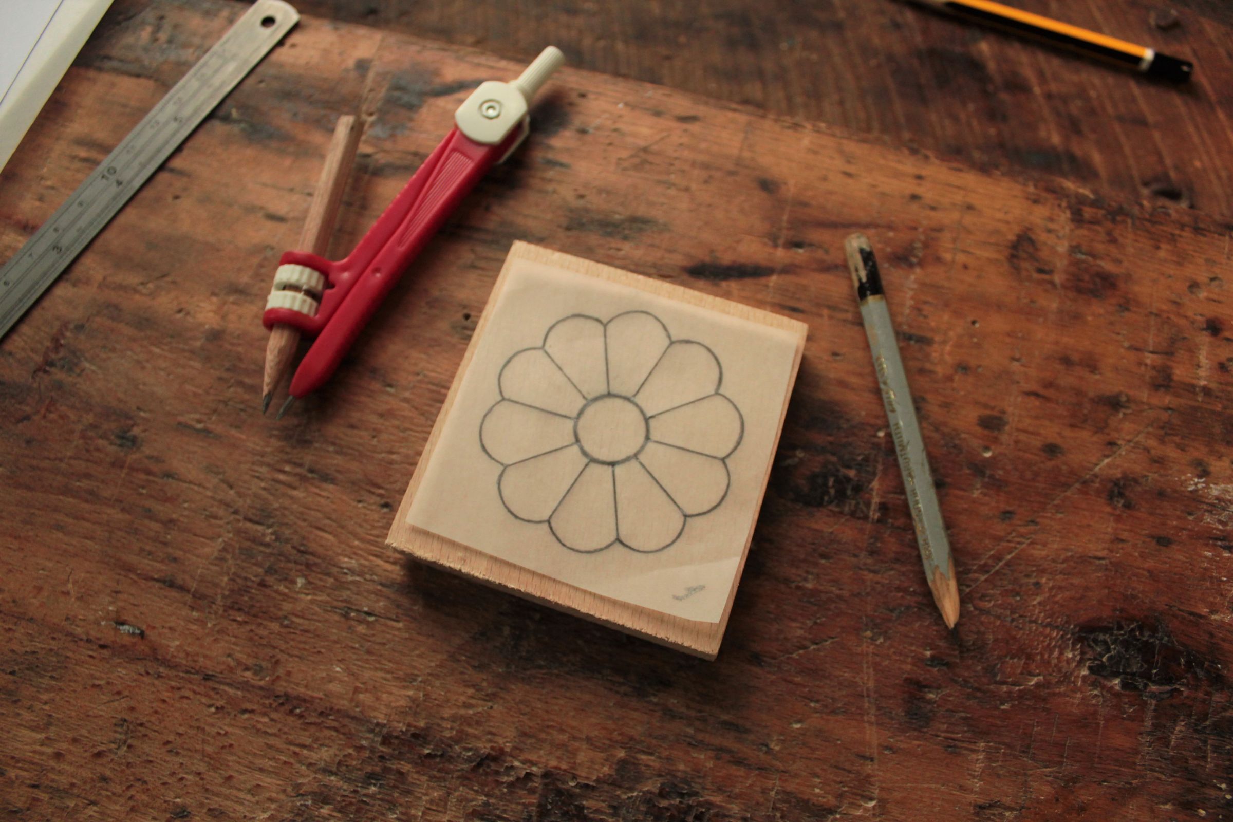 Simple Wood Carving - Flower (rosette) : 5 Steps (with Pictures ...