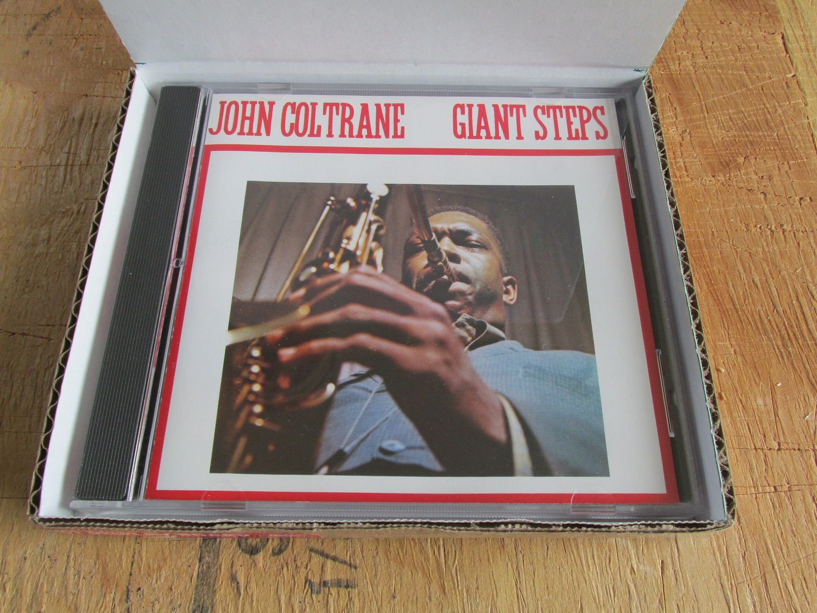 A Compact Disc (CD) Mailer Box : 9 Steps (with Pictures) - Instructables