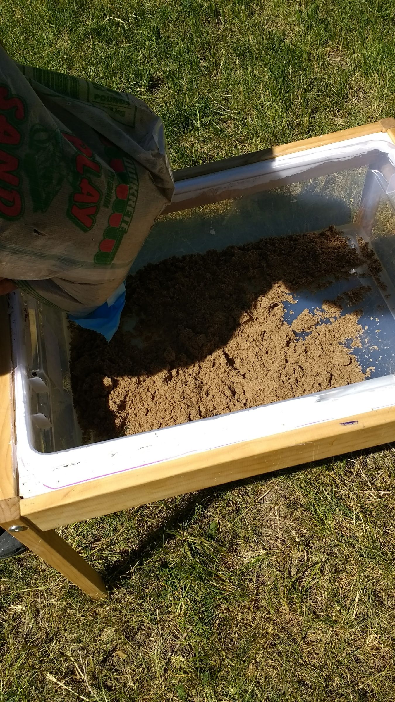 Easy Portable Sandbox and Water Table : 4 Steps (with Pictures ...