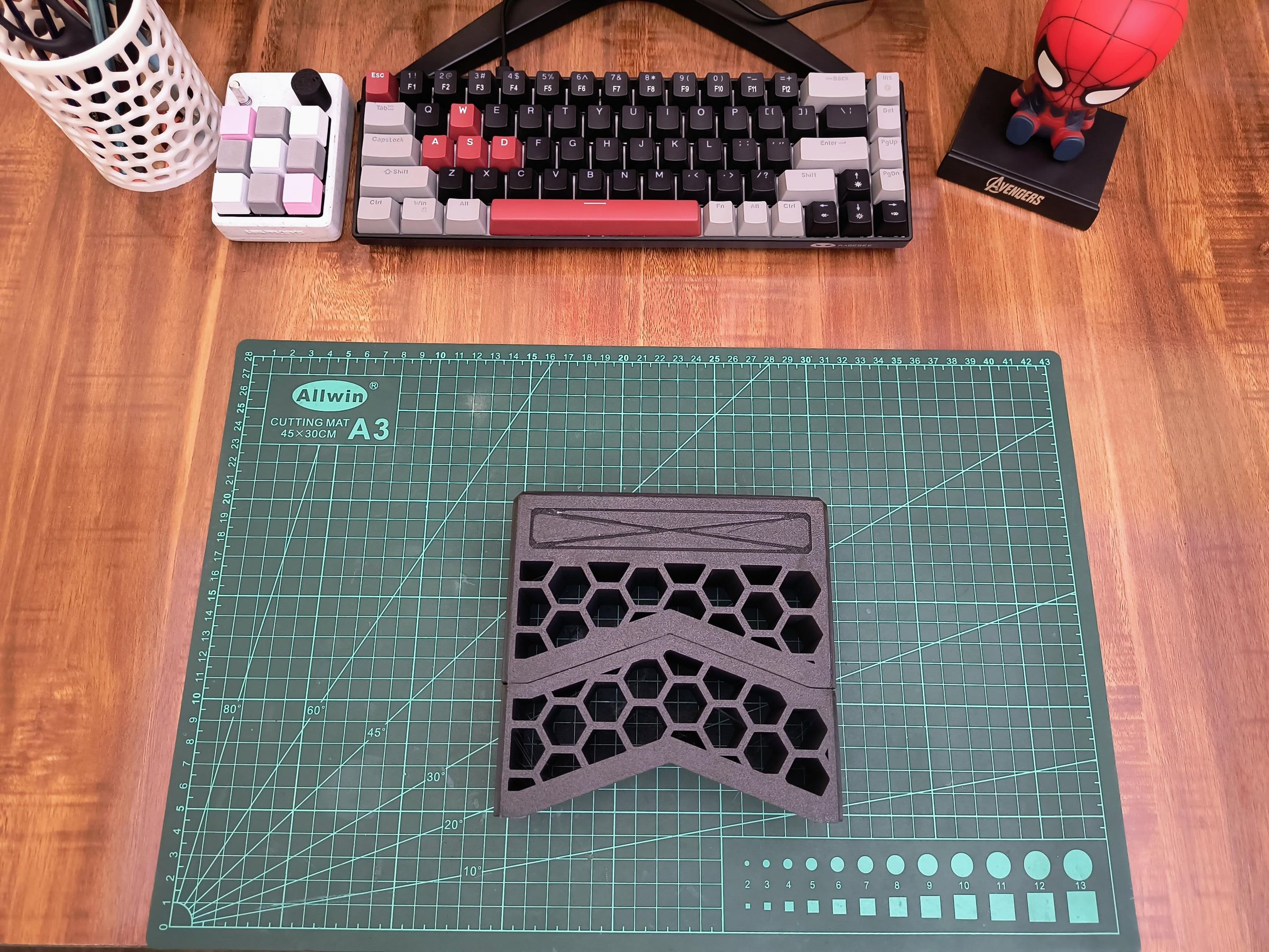 DIY 3D Printed Monitor Stand : 3 Steps - Instructables