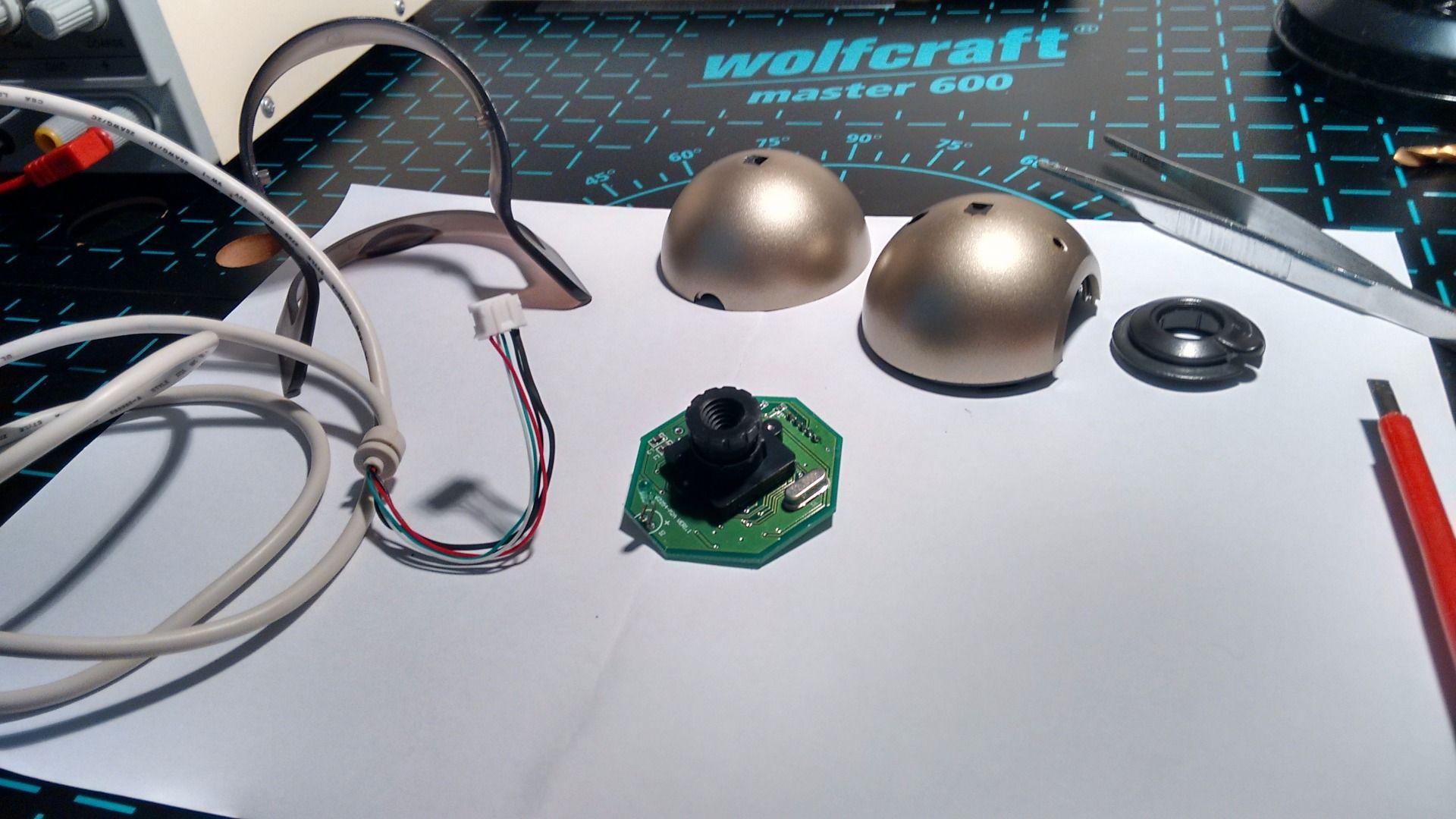 Build an USB LED Light From an Old Webcam : 6 Steps (with Pictures ...