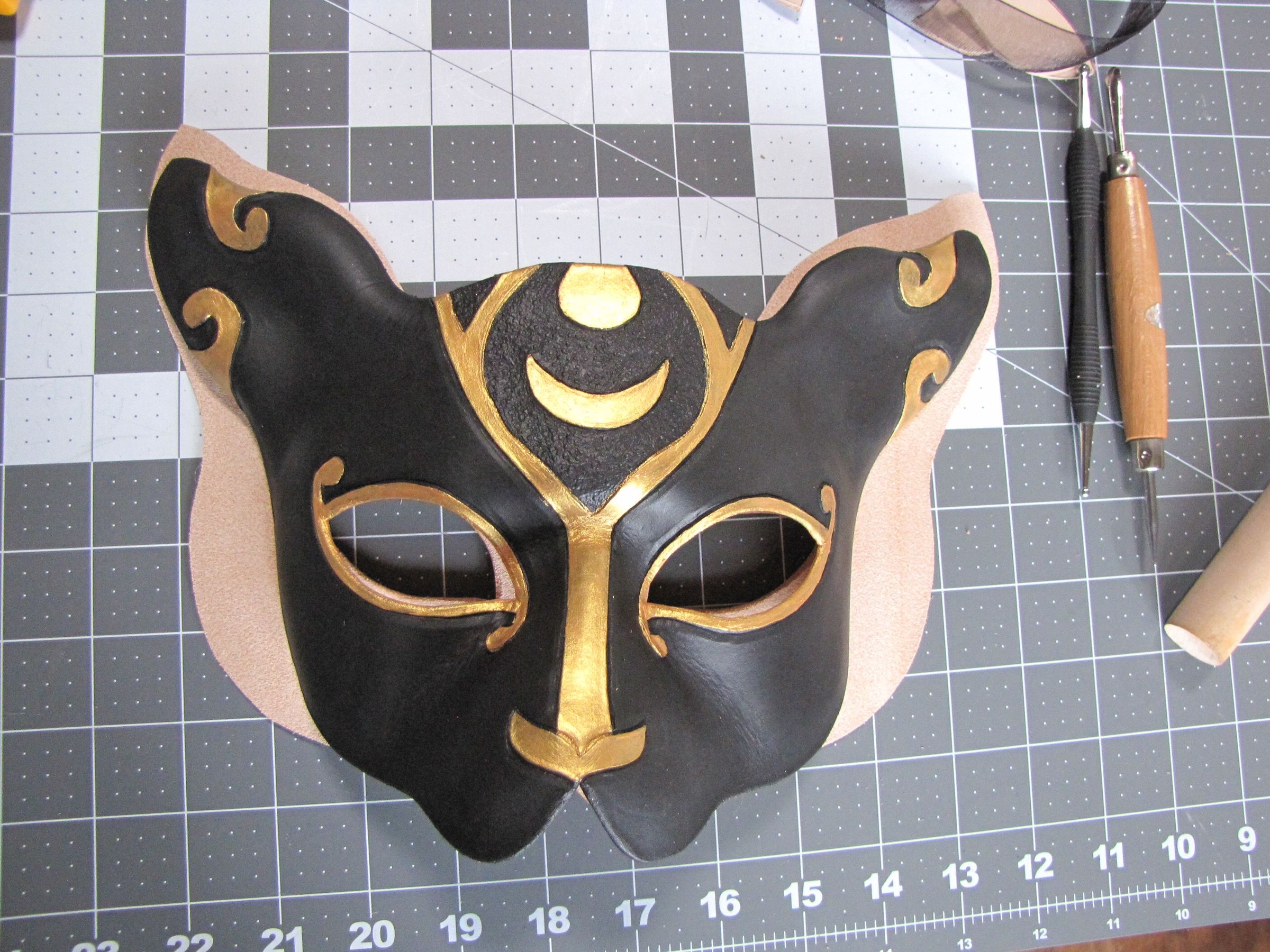 Sculpted Leather Mask Tutorial : 9 Steps (with Pictures) - Instructables
