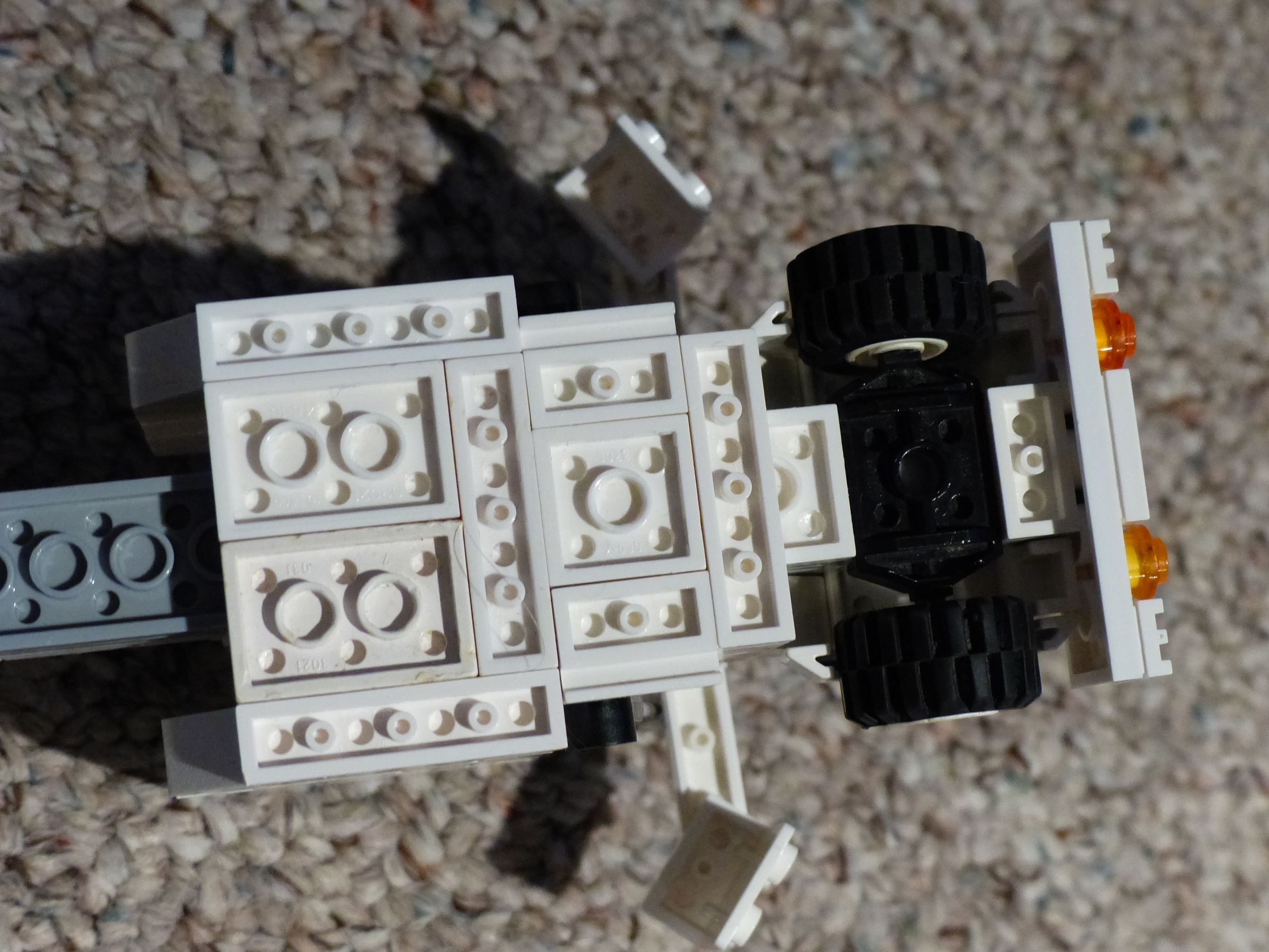 Lego Semi, Trailer, Forklift, and Crates : 4 Steps - Instructables