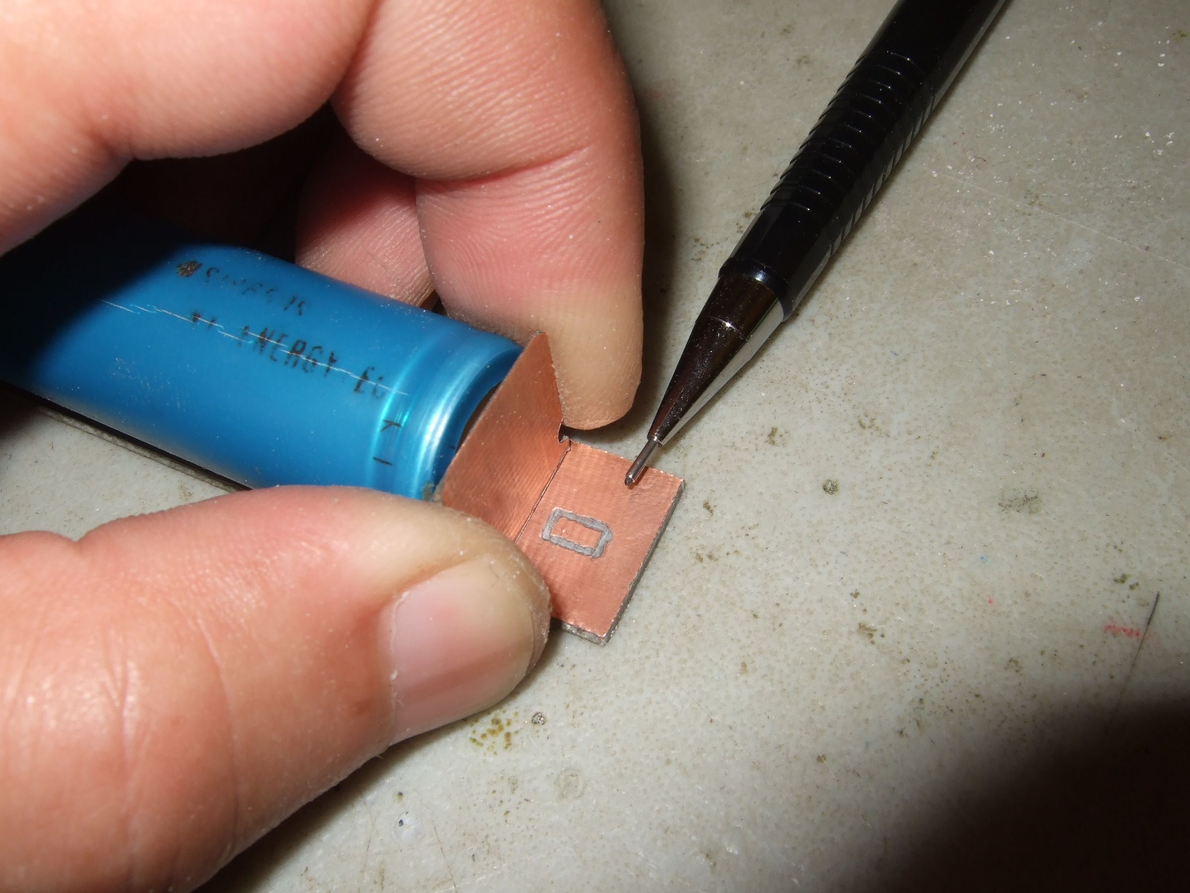 Super Overcomplicated, Overengineered Battery Holder... : 13 Steps ...