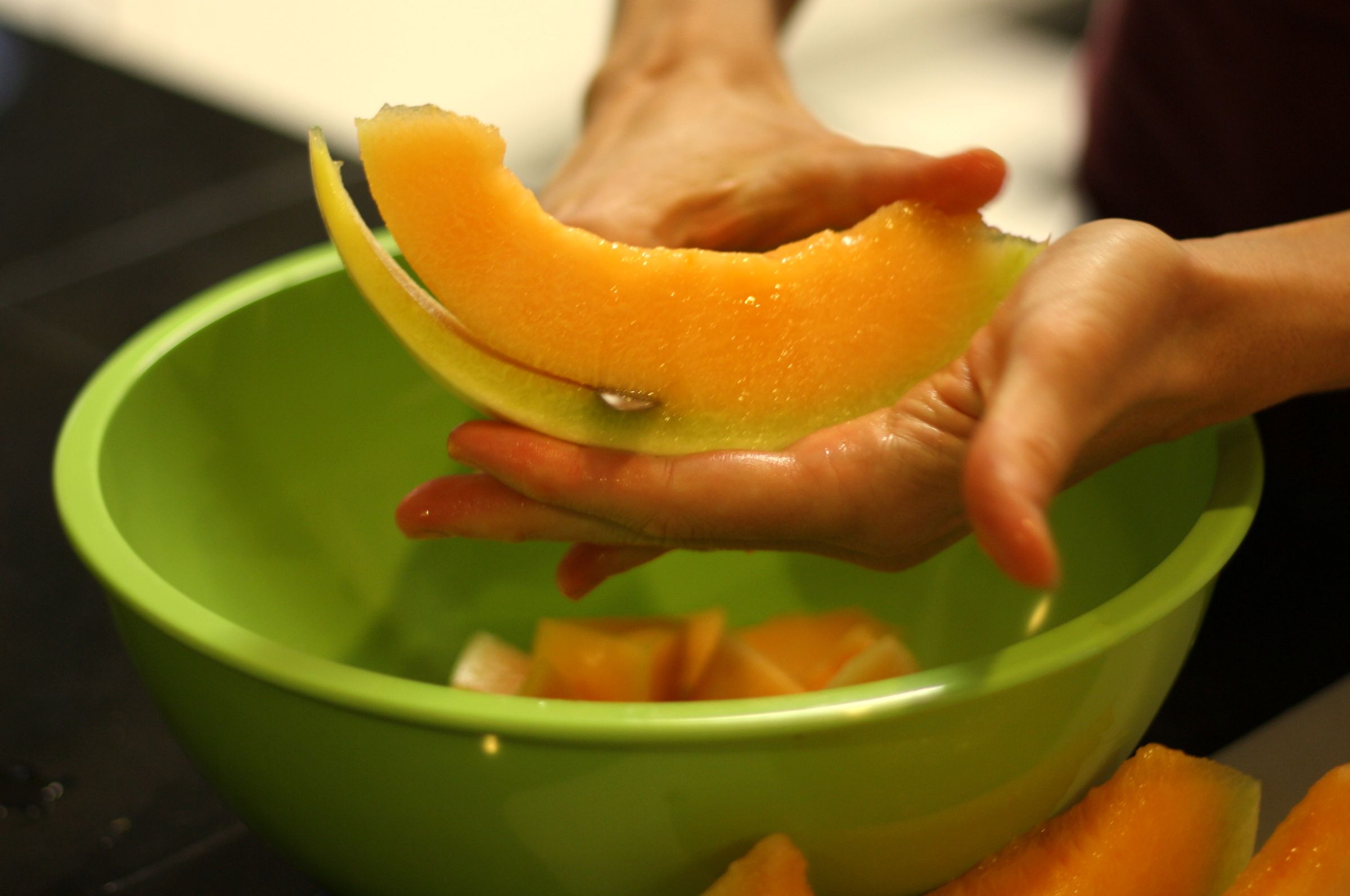 How to Cut a Melon : 7 Steps (with Pictures) - Instructables