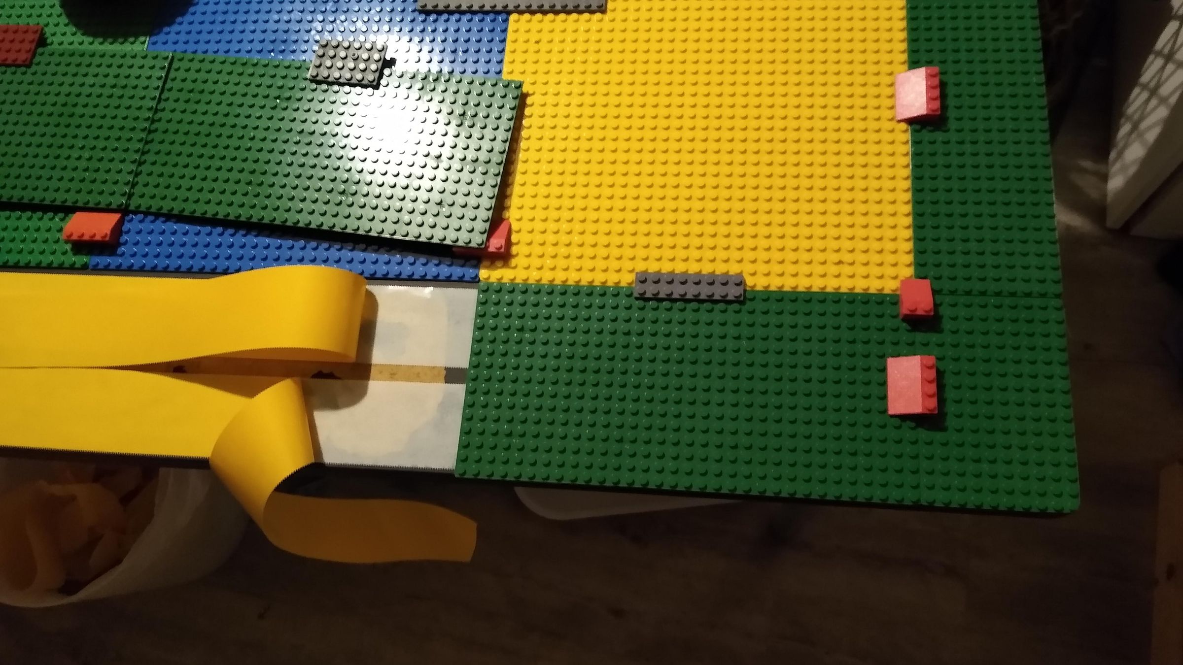 Lego Play Table (with Interchangeable Baseplates) - Updated : 7 Steps ...