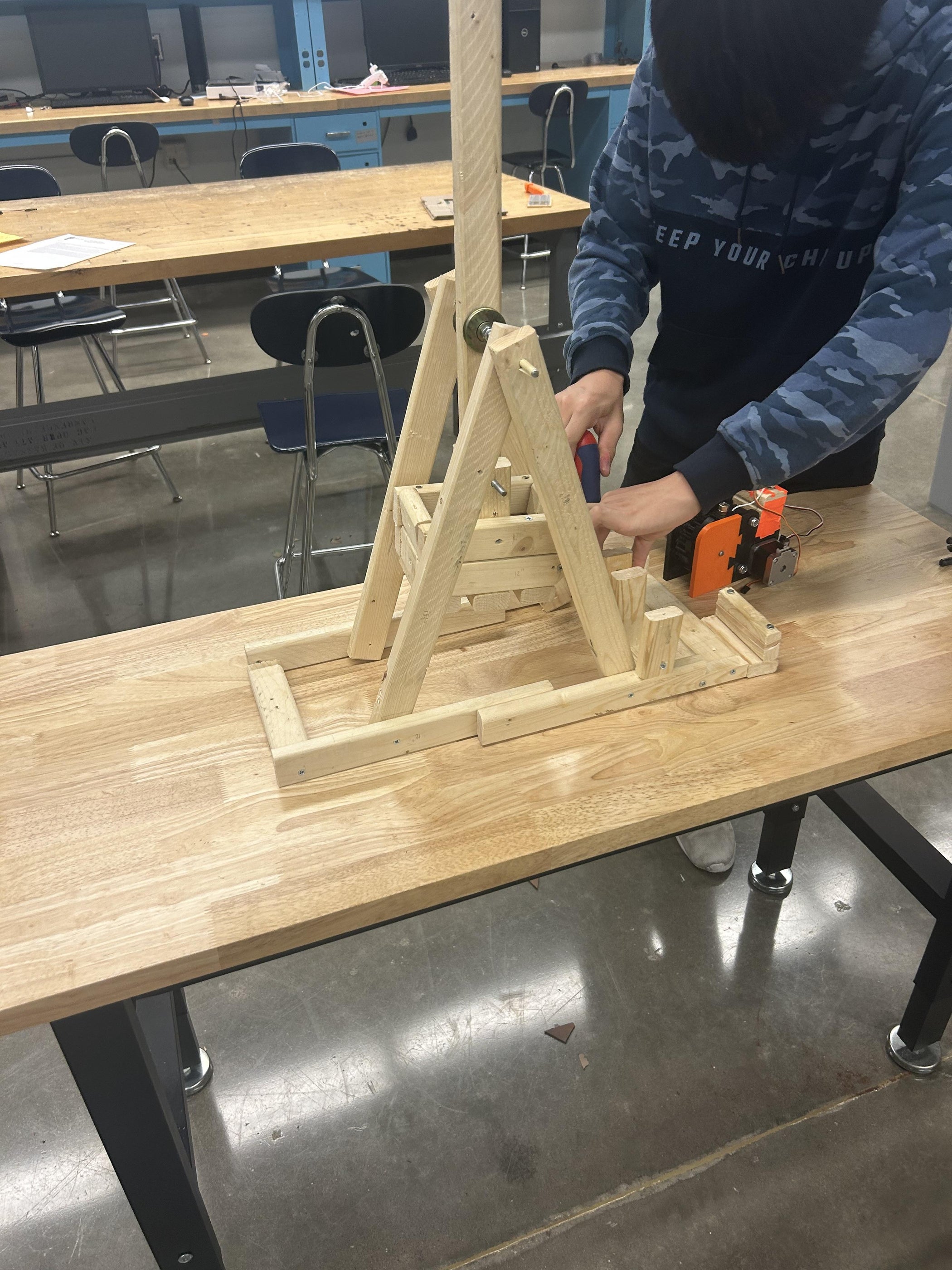 Self Loading Trebuchet : 7 Steps - Instructables
