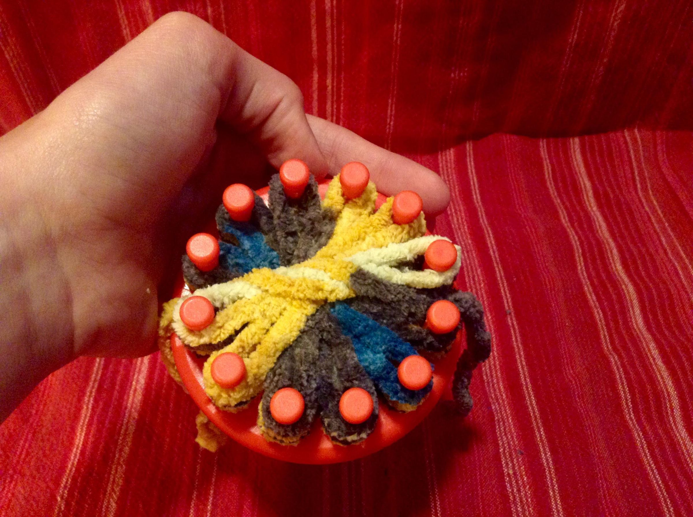 Homemade Yarn Pom-Poms With a Loom! : 3 Steps (with Pictures ...