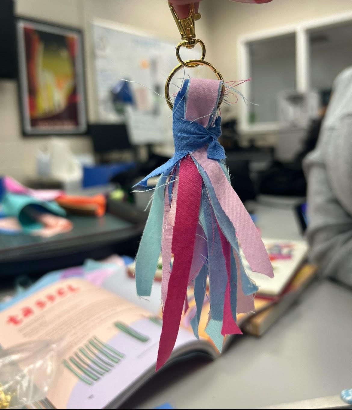 Keychain With Tassel : 6 Steps - Instructables