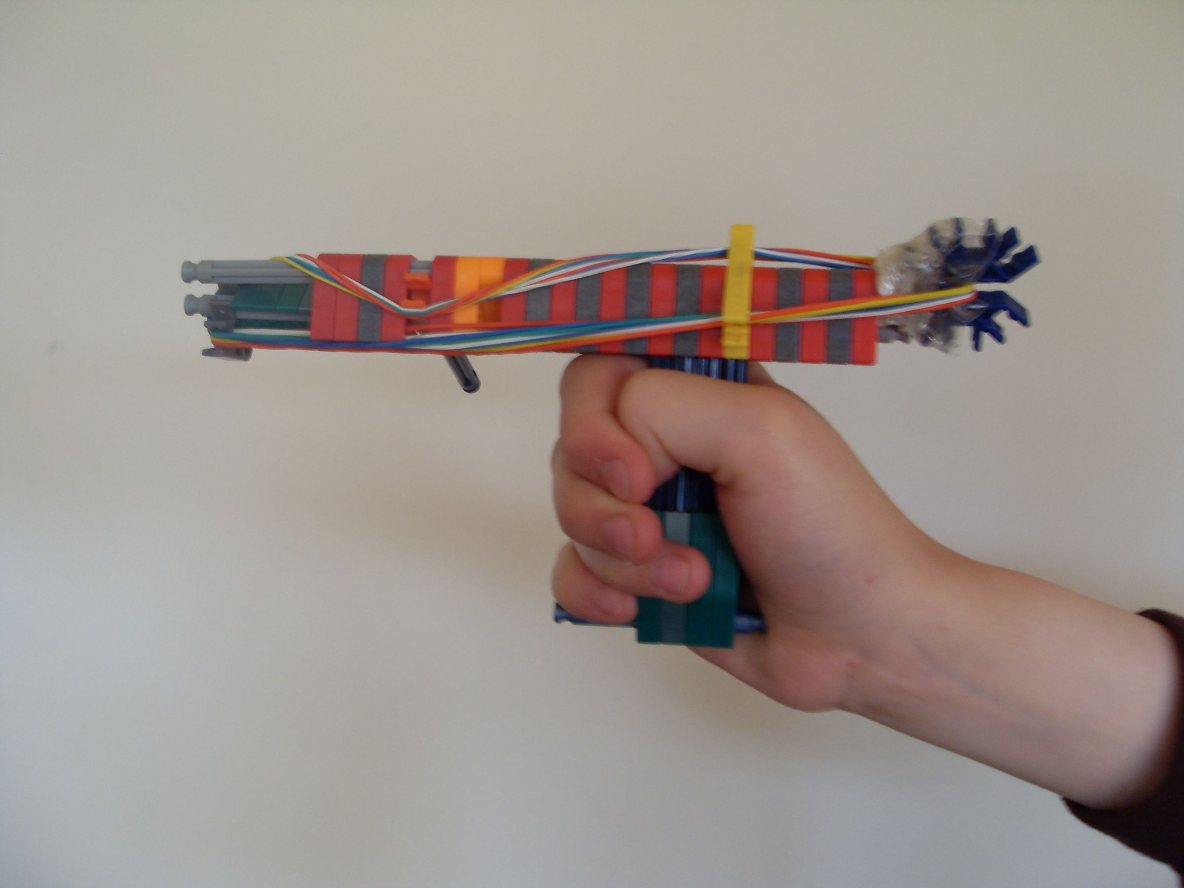 Simple Gun : 4 Steps - Instructables
