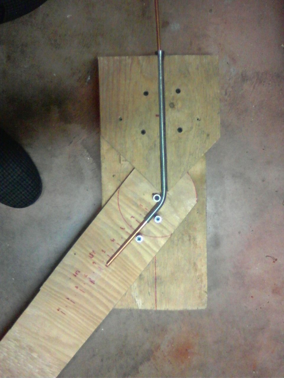 Quick and Easy Tube or Wire Bender : 4 Steps - Instructables