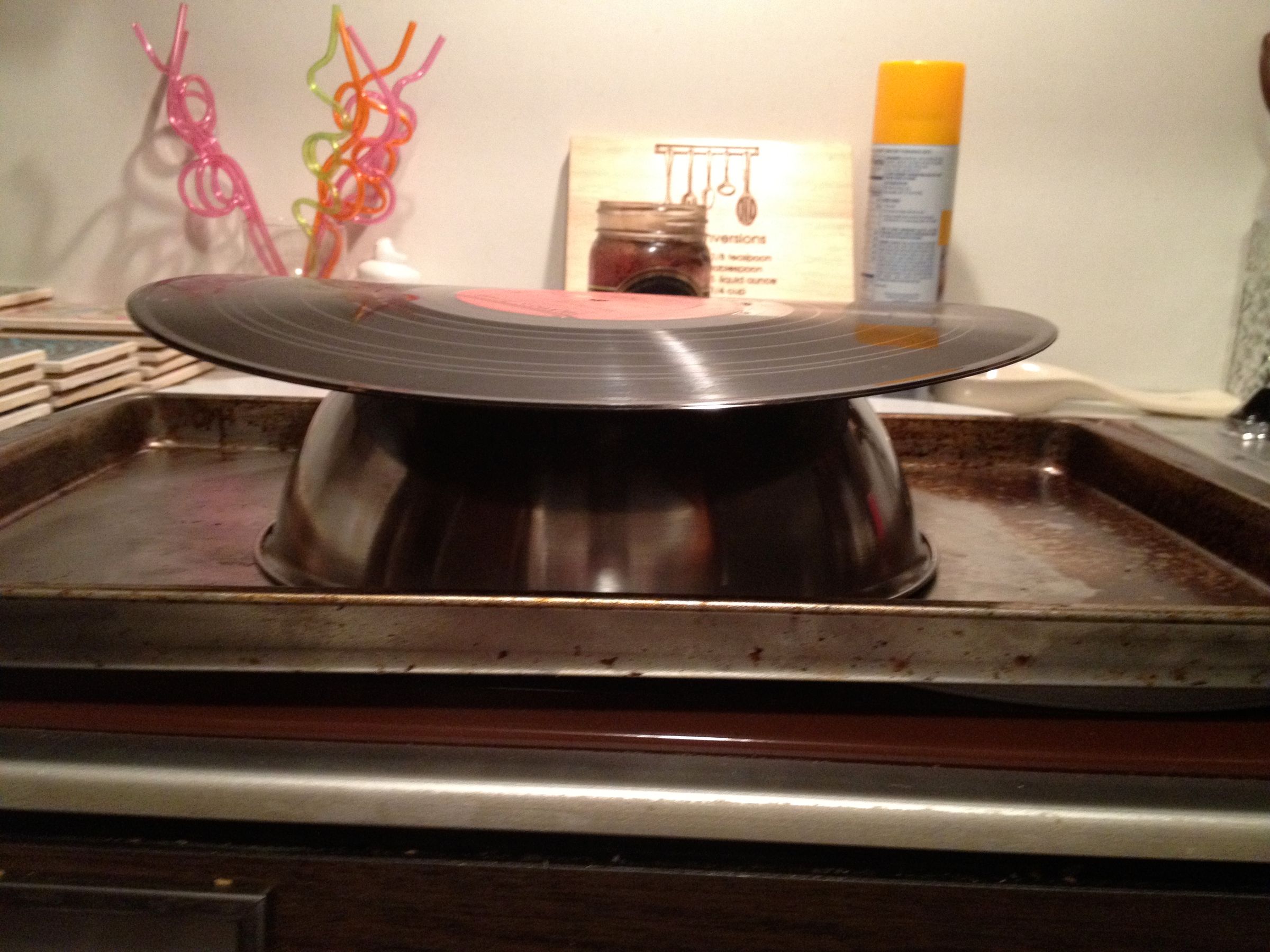 Vinyl Record Bowl : 4 Steps - Instructables