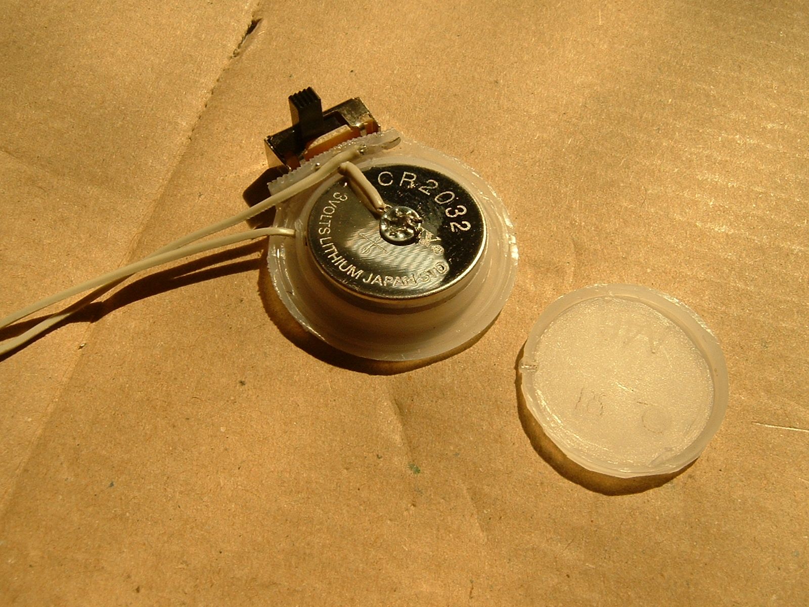 CR2032 Battery Holder With Switch : 8 Steps (with Pictures) - Instructables