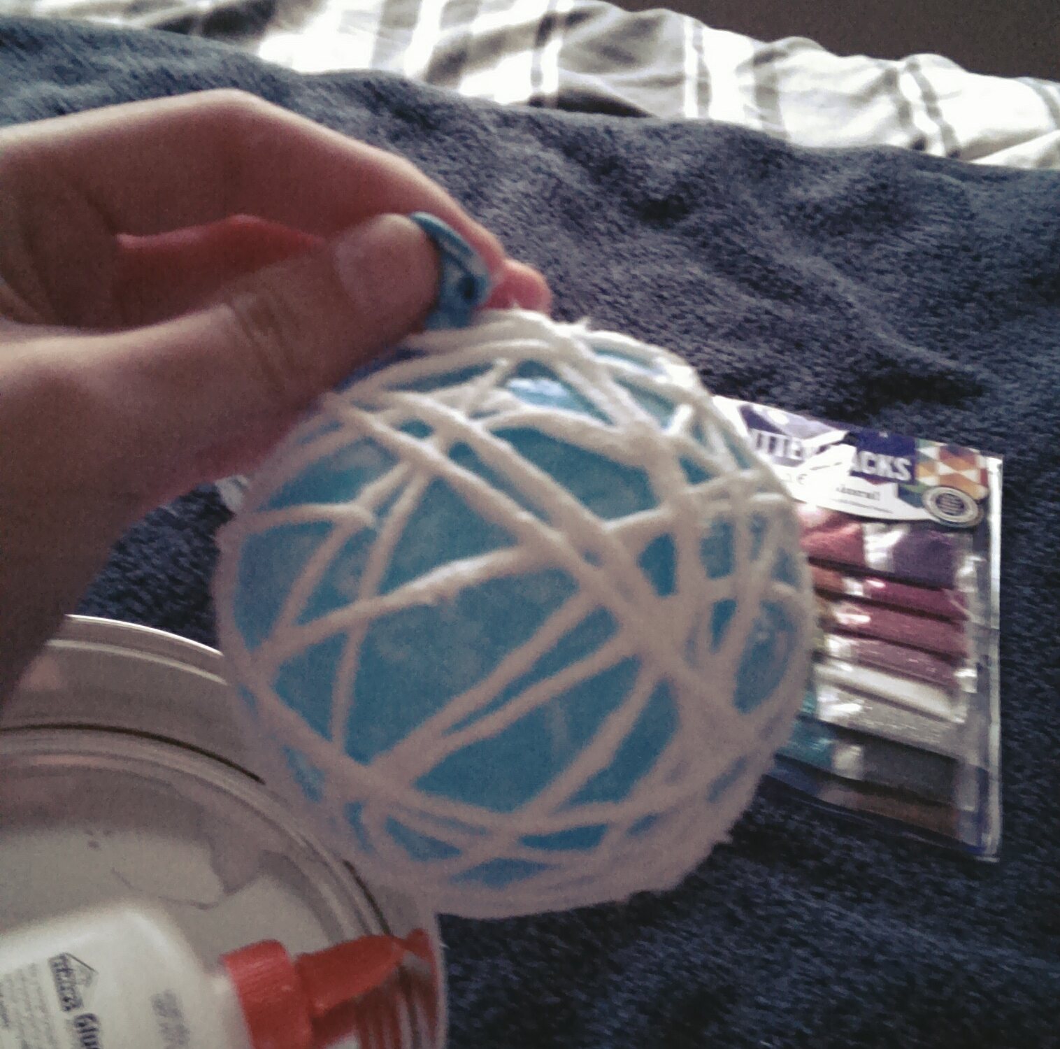 String Christmas Ornaments : 6 Steps - Instructables