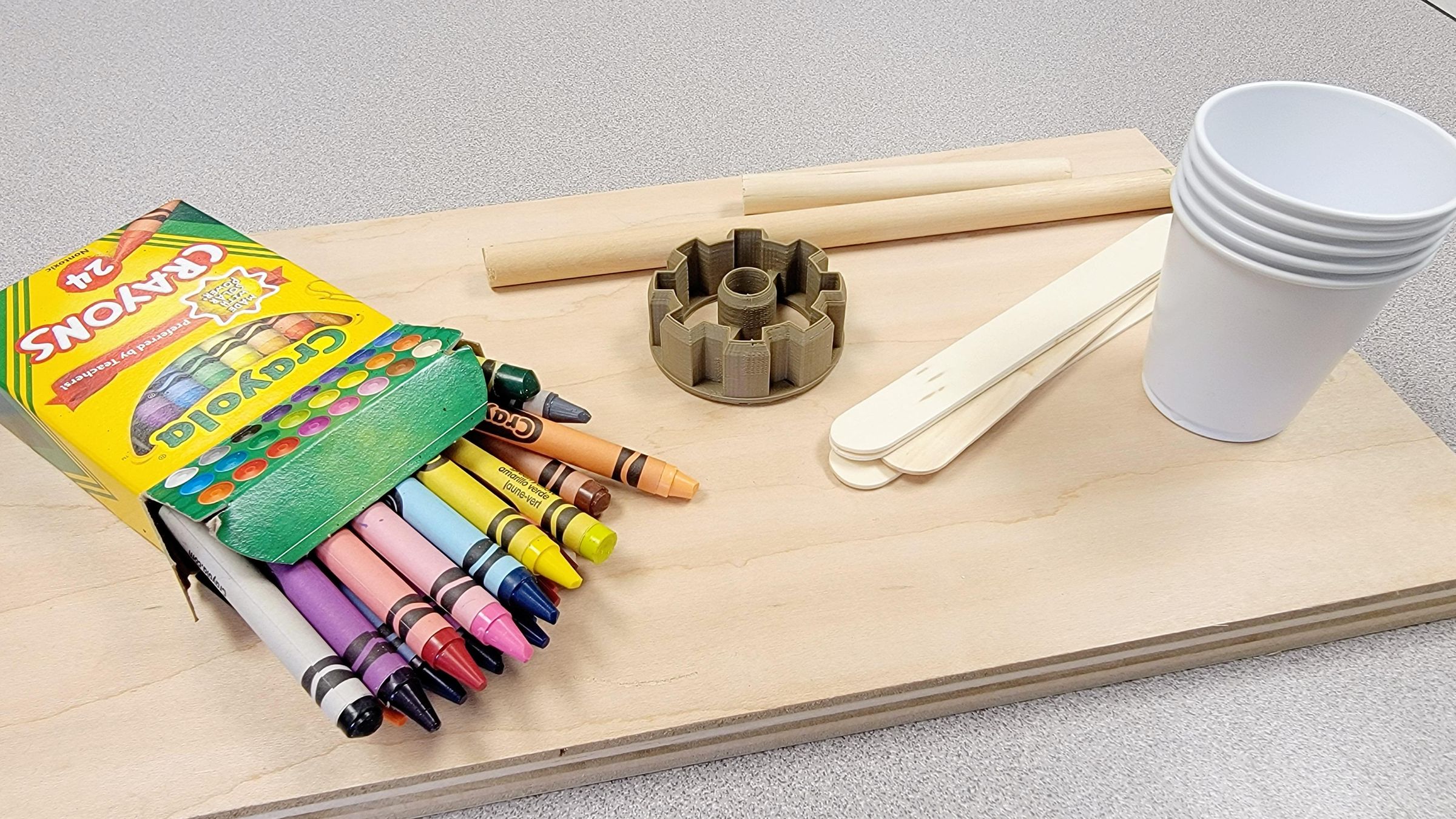 Crayon Gear System : 7 Steps (with Pictures) - Instructables